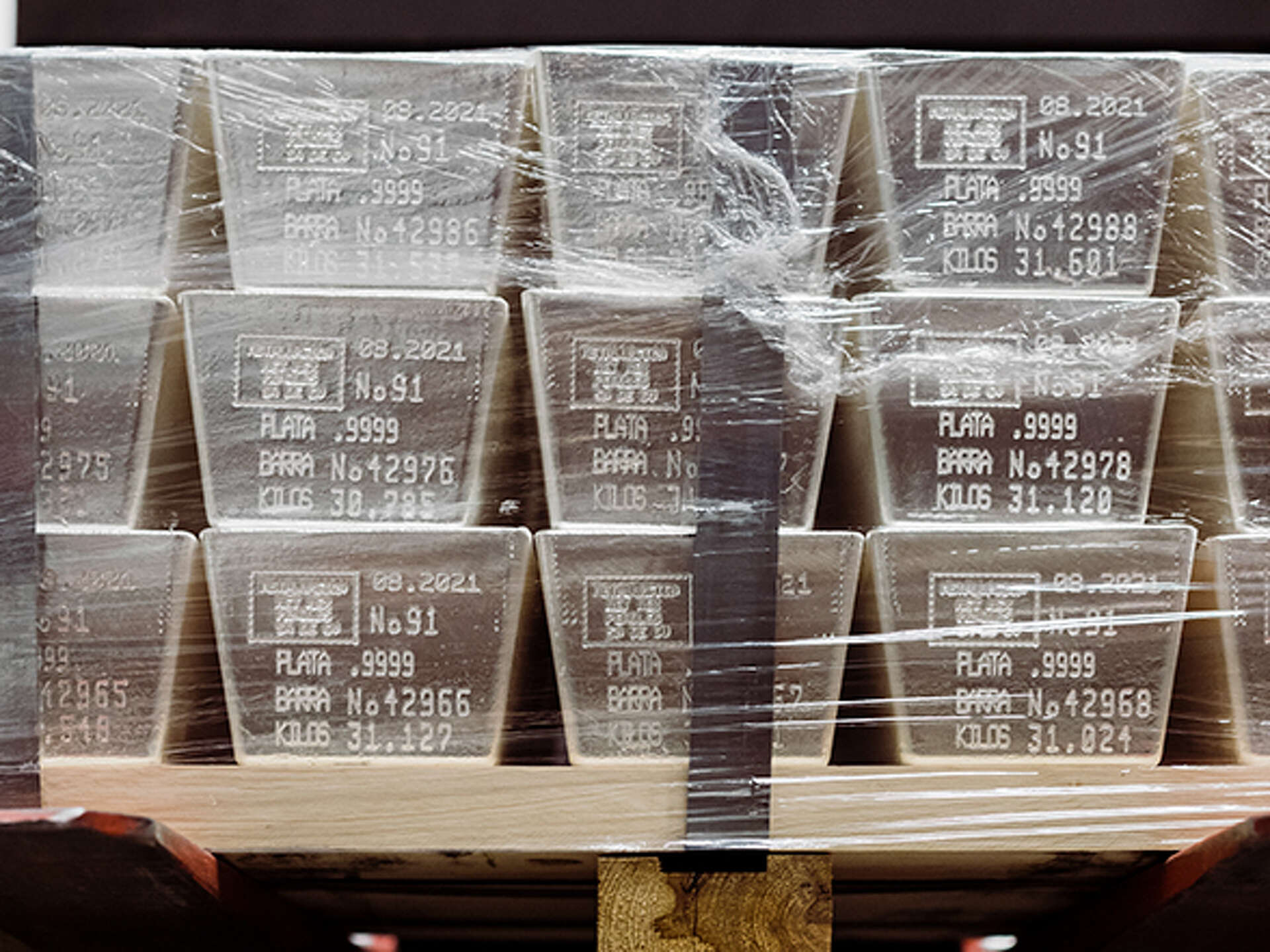 Texas Bullion Depository goes for the gold, winds up in court
