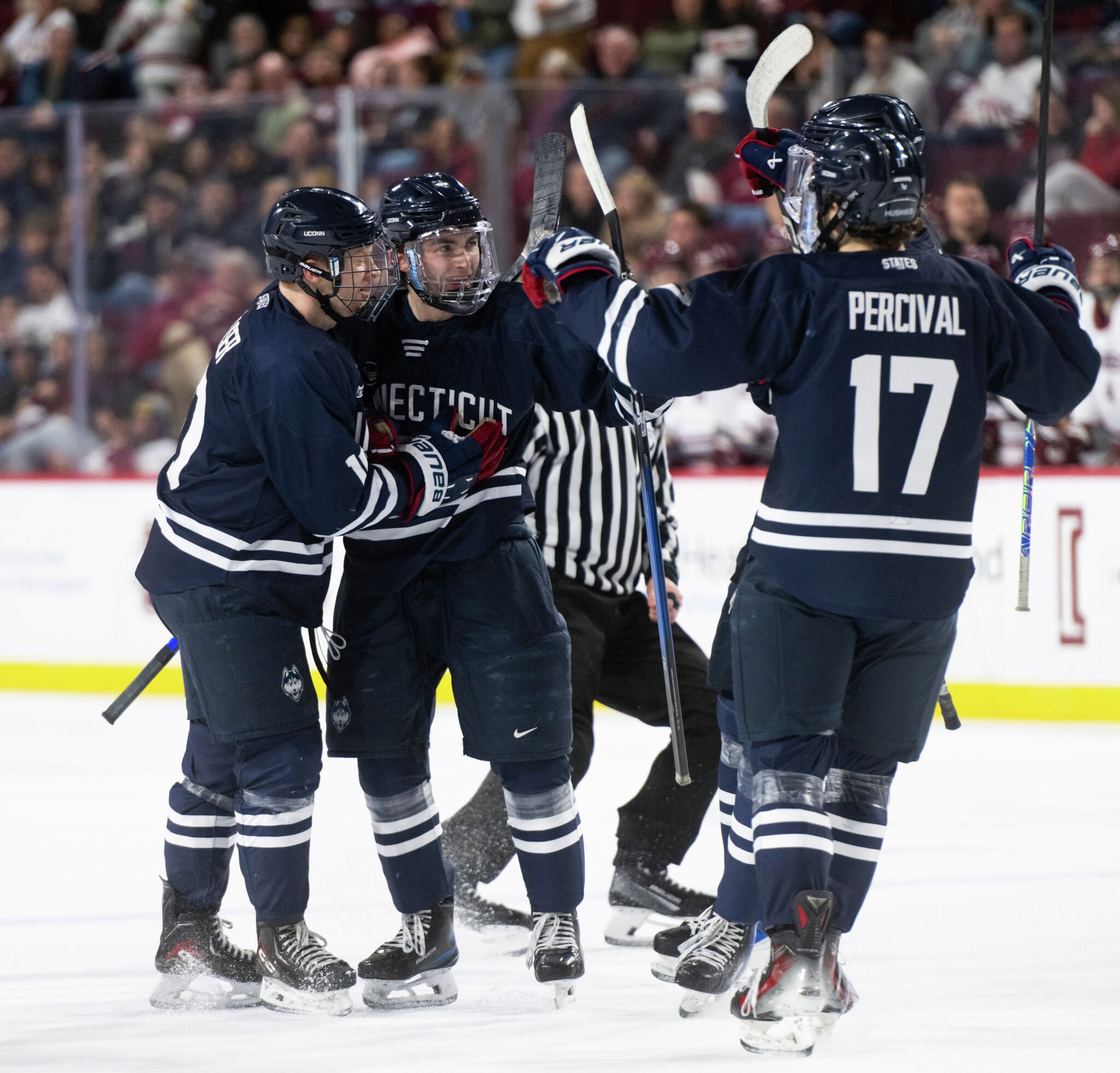 Report: Hockey East reacts to UConn-UMass light malfunction