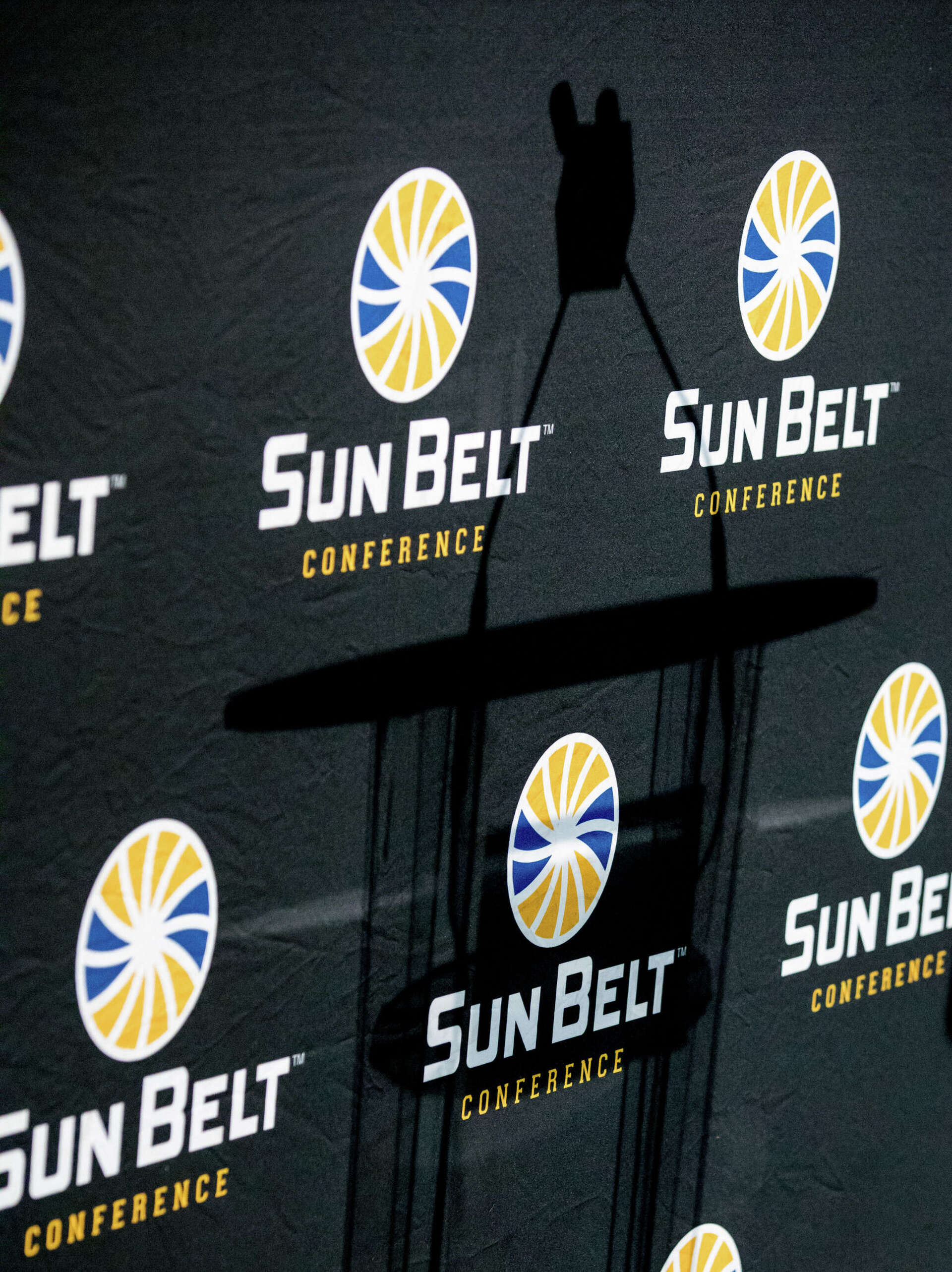 Ref injured, 4 suspended after on-court fight at Sun Belt Tournament