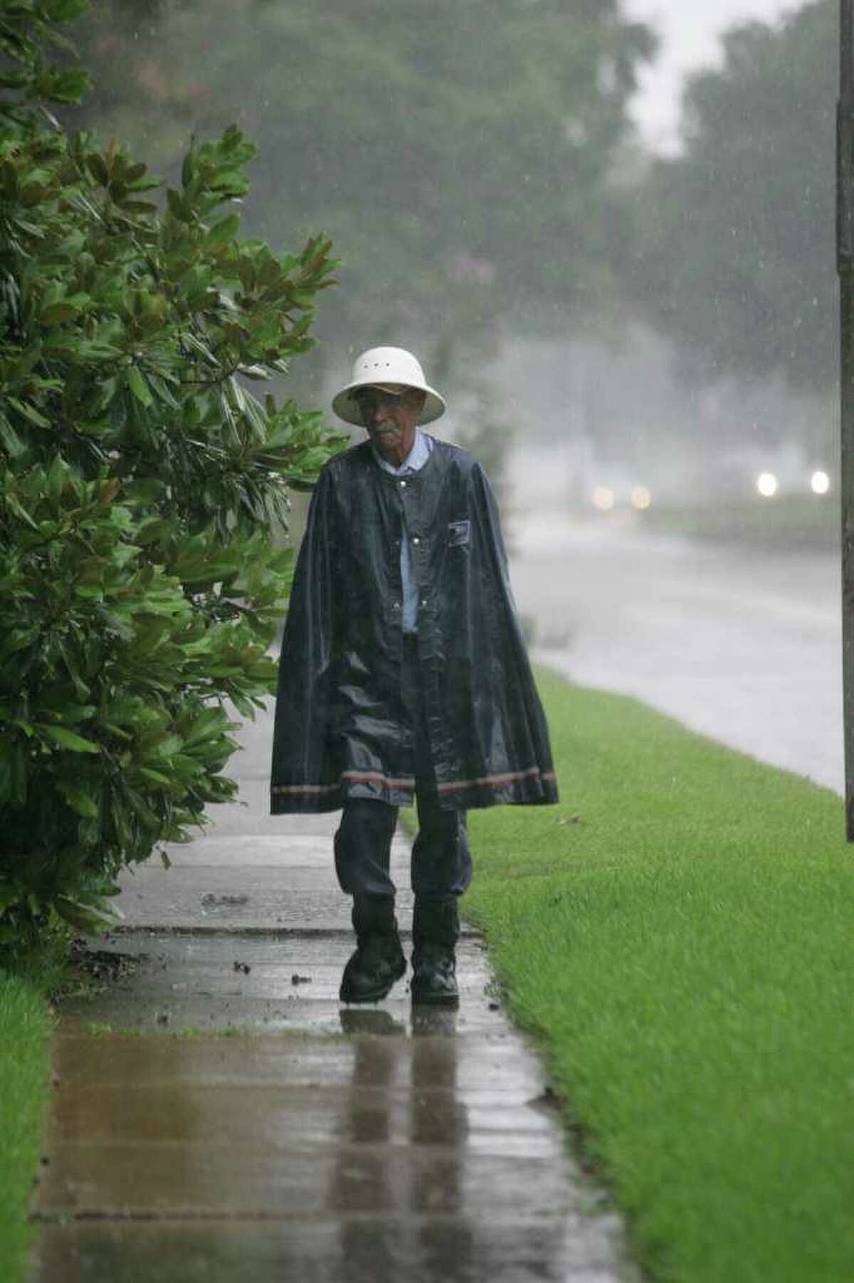 Holiday tipping: A guide on showing your appreciation