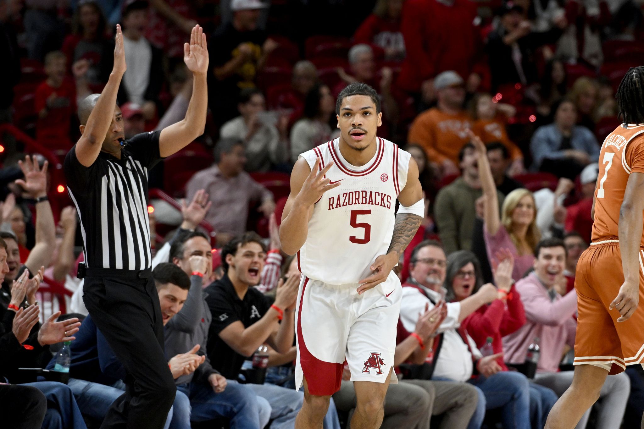 Acuff and Brazile lead No. 20 Arkansas past Texas 105-85 to clinch ...