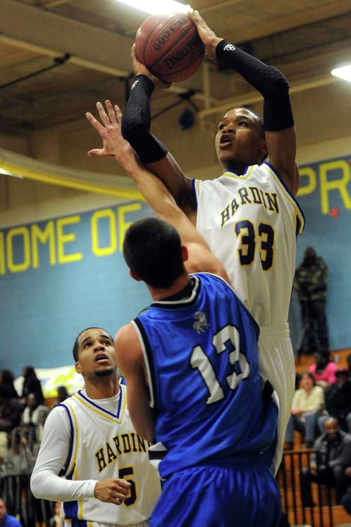 High School Boys Basketball Season Guide