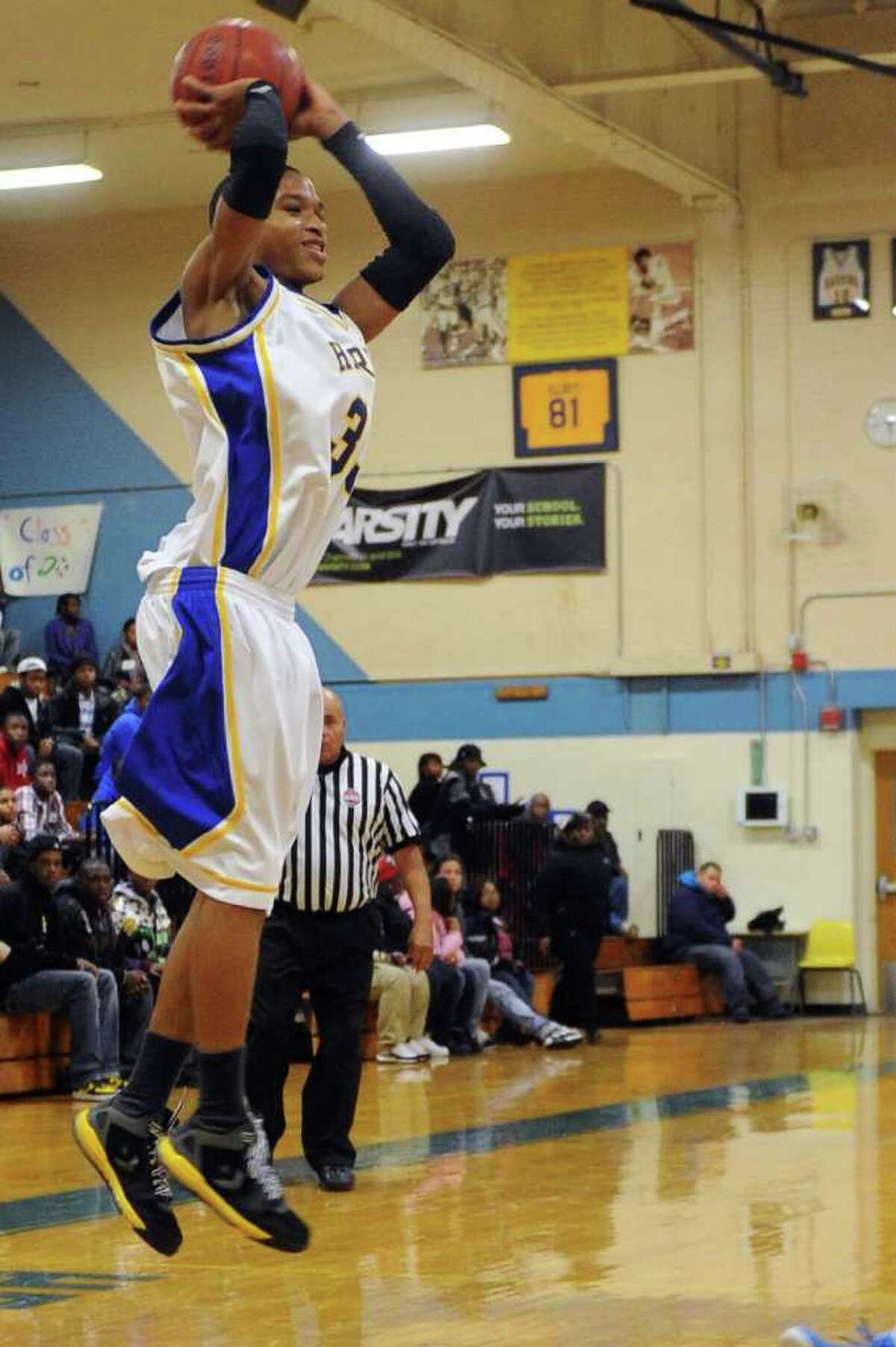 High School Boys Basketball Season Guide