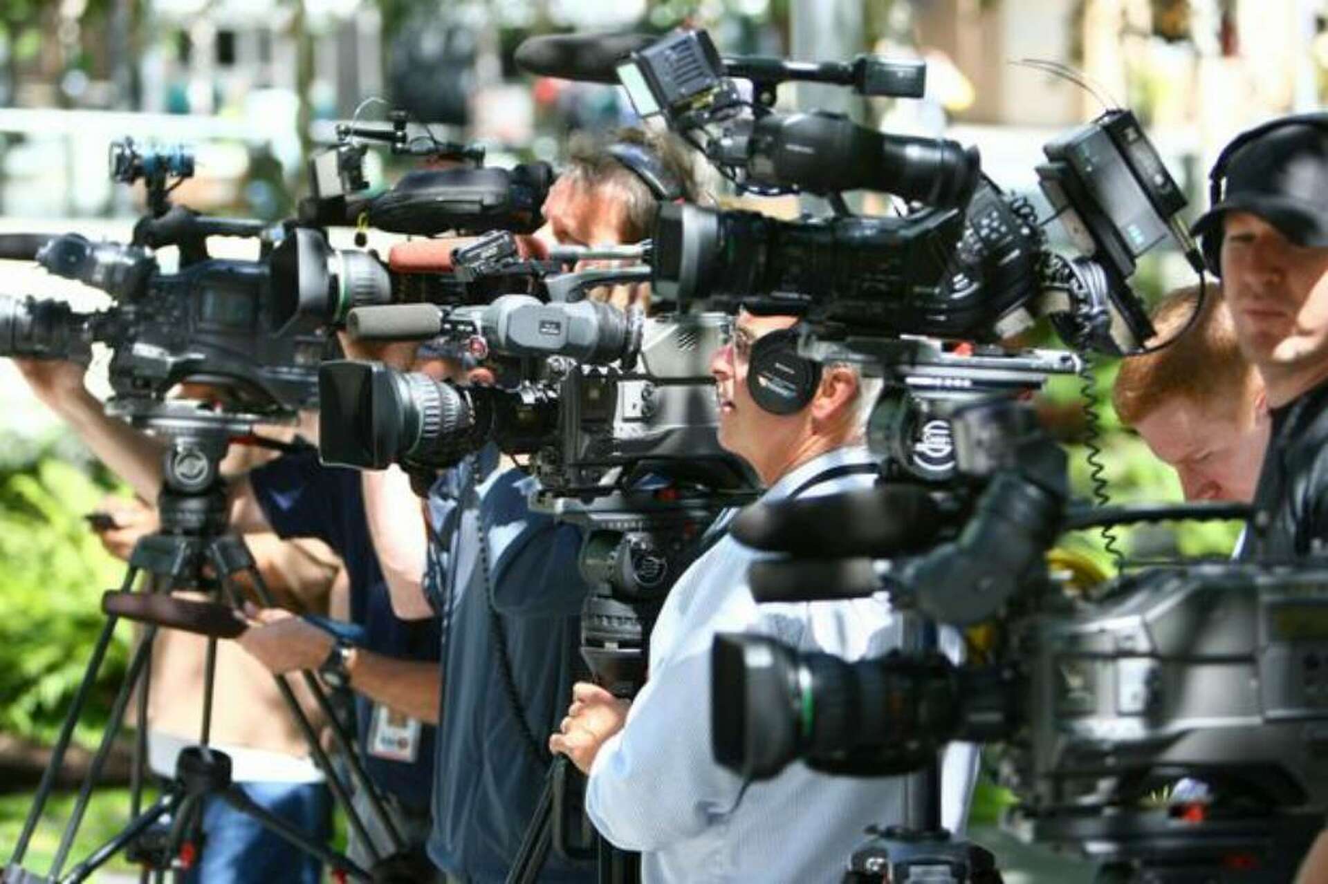 Feds: Keep 'Barefoot Bandit' in jail until trial