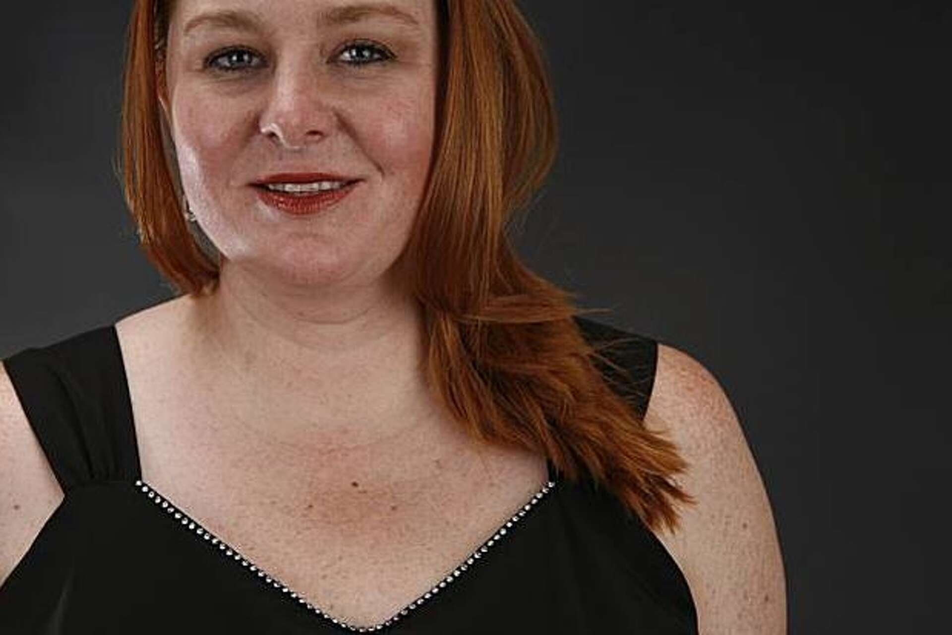 Plus-size fashion trends: More options online