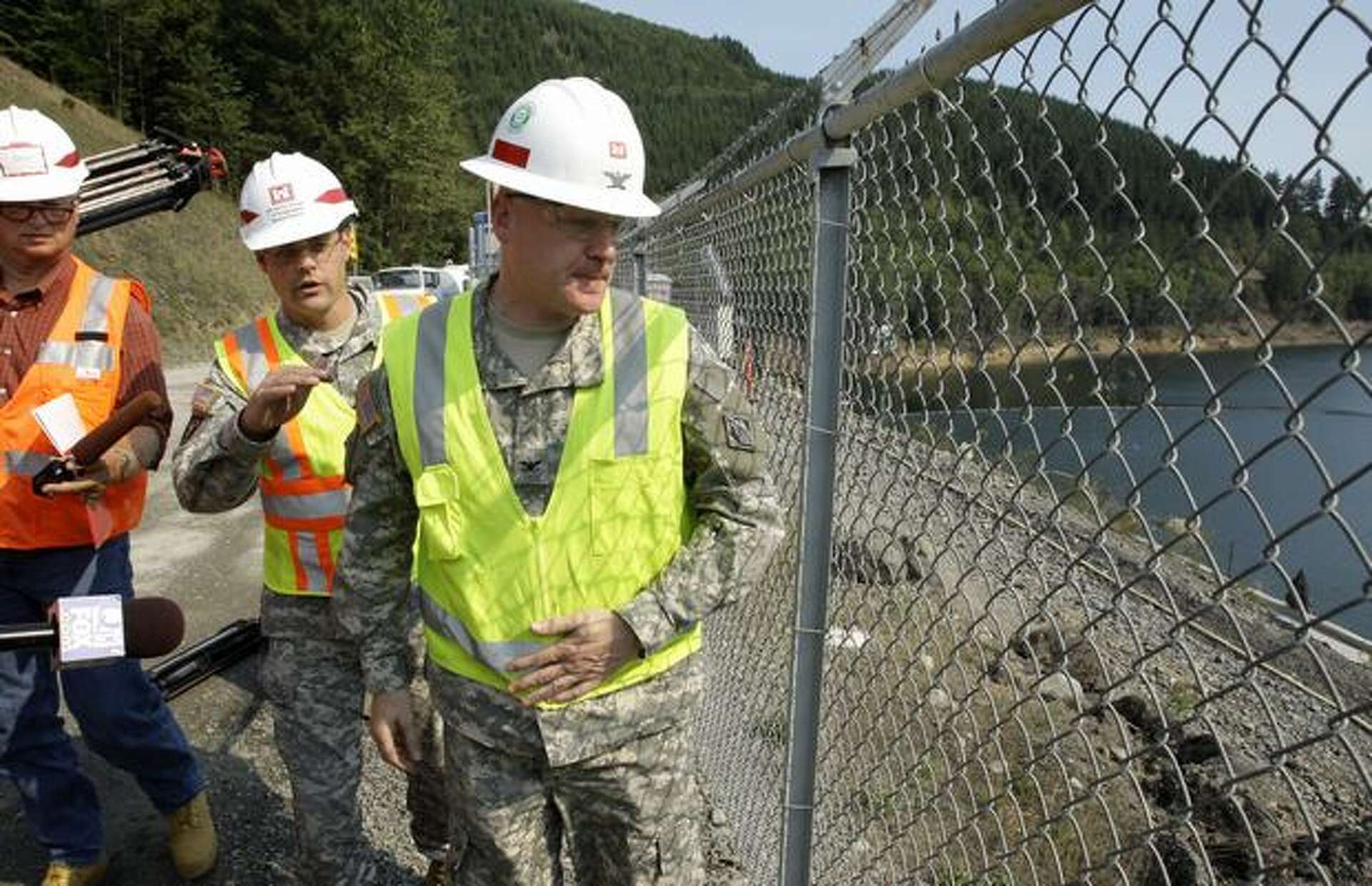 Massive barriers proposed to prevent major flood