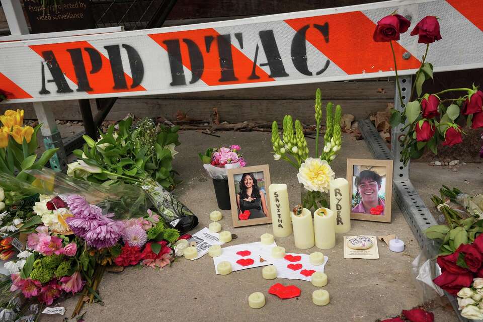 New Austin 6th Street shooting video, 911 calls capture chaos