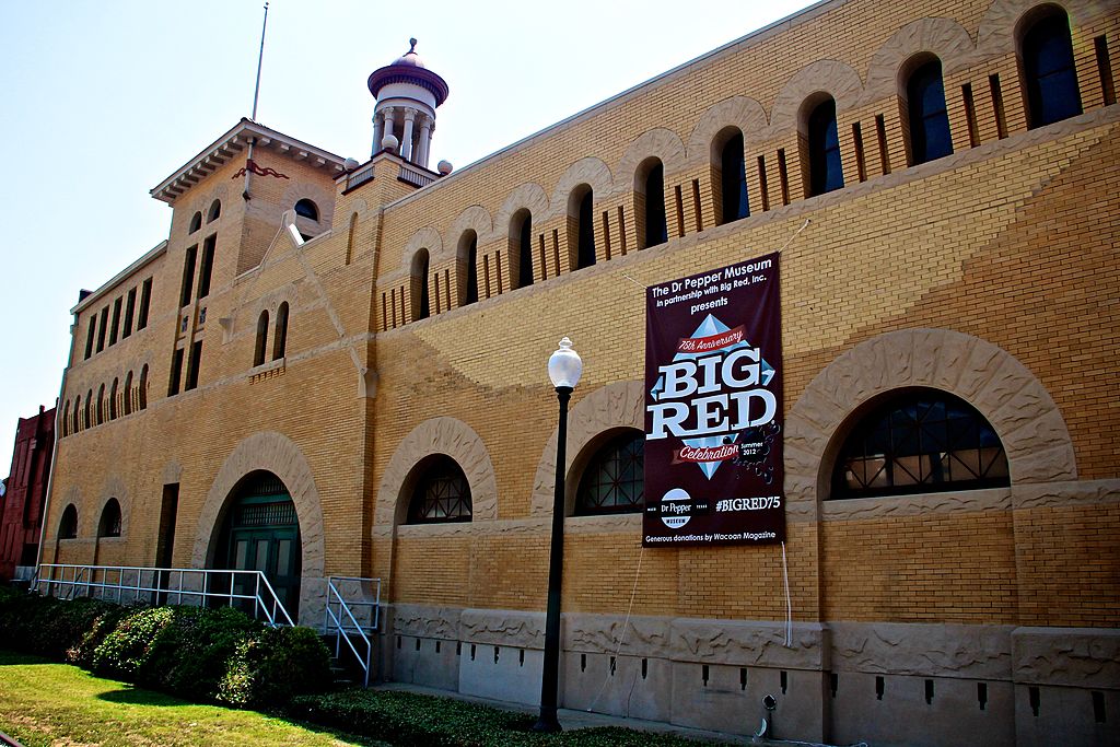Dr Pepper Museum gets $1M donation, building 23-foot bottle