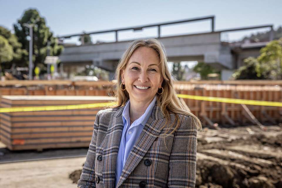 BART is turning parking lots into housing, a boost to revenue