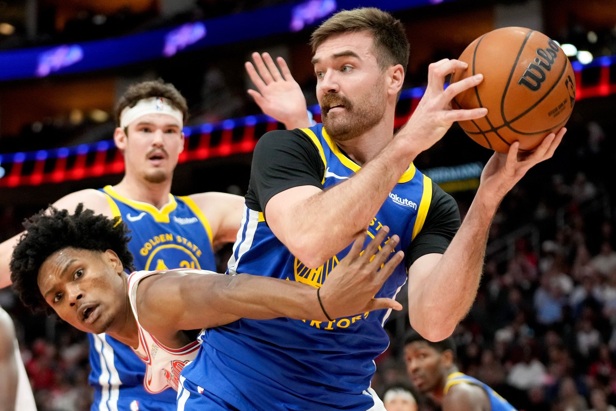Short-handed Warriors edge Rockets 115-113 in overtime thriller