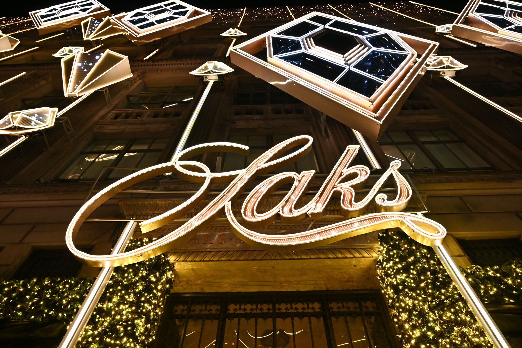 Saks Global to shutter 15 more department stores in bankruptcy ...