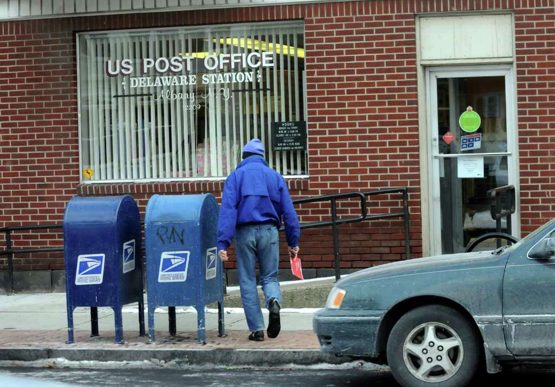 Albany post office has some life left