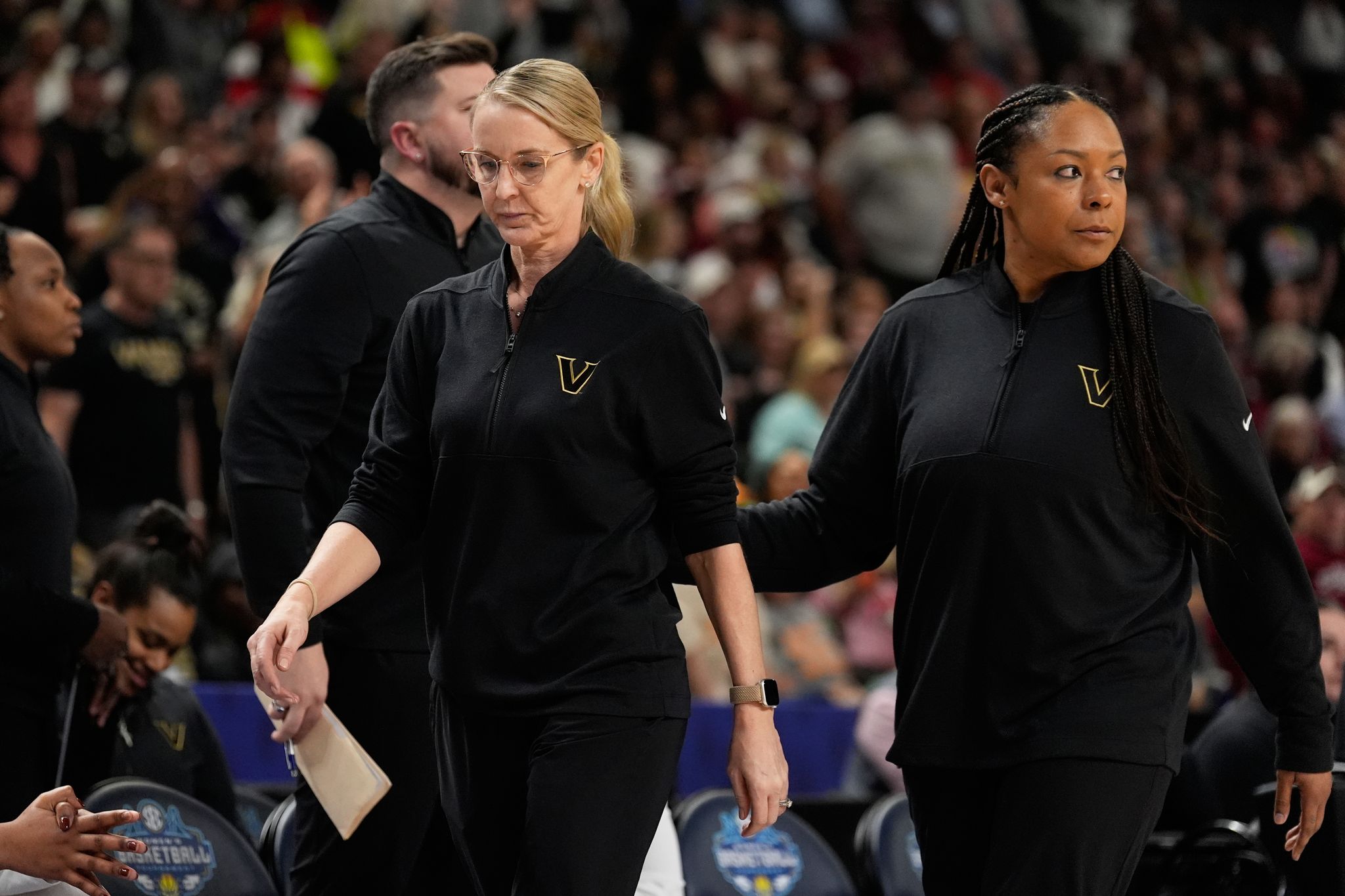 Vanderbilt coach Shea Ralph defends decision to walk on court to argue ...