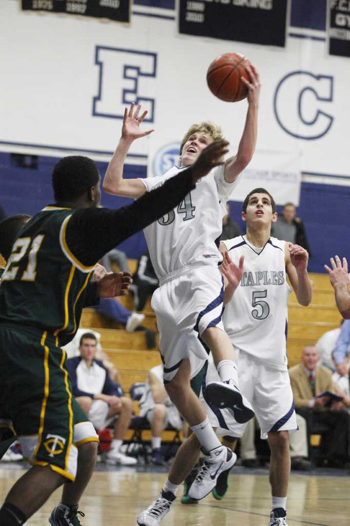 Staples buries Trinity Catholic with 13 3-pointers