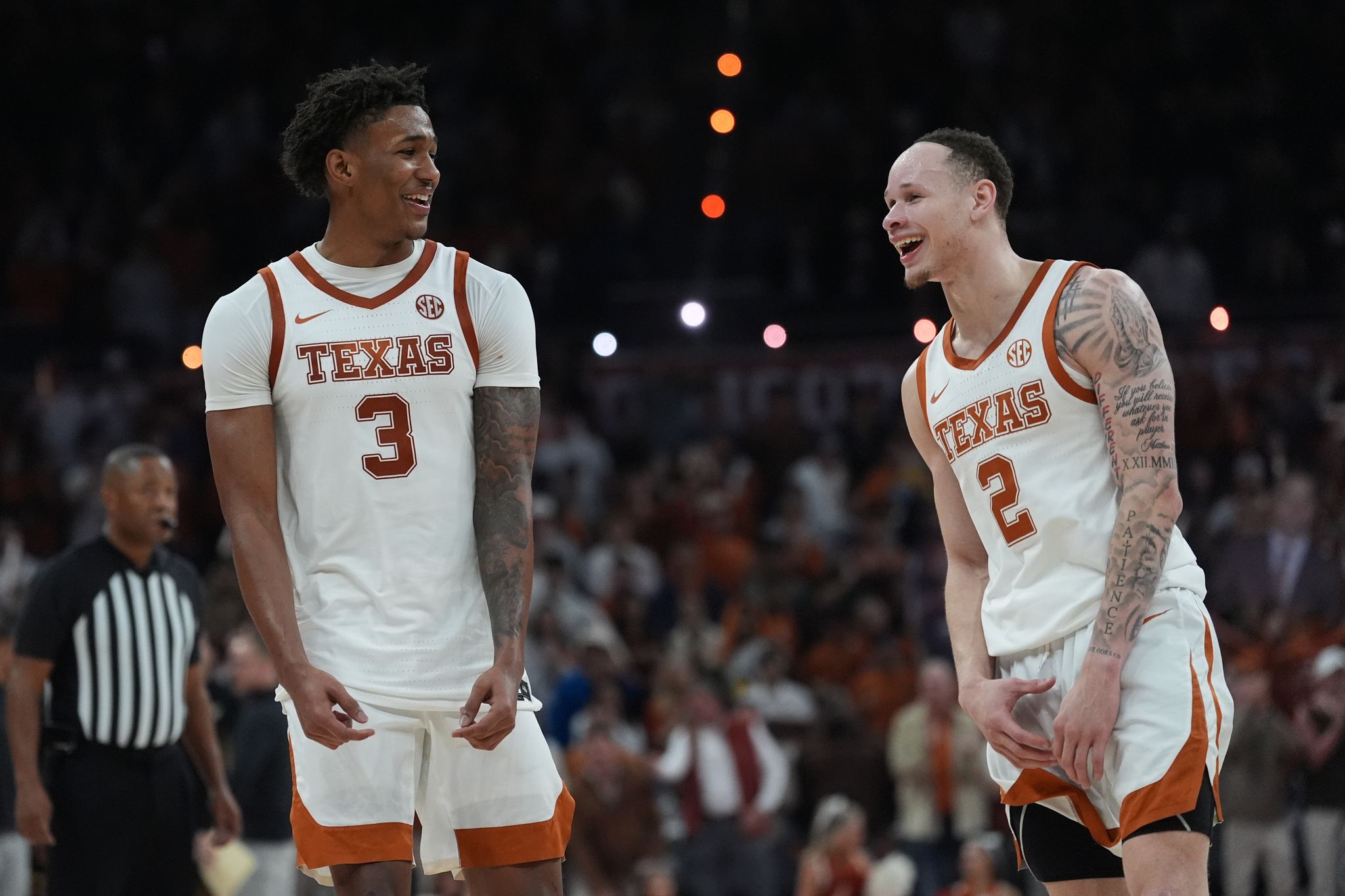 Texas hands No. 10 Vanderbilt its first loss of the season with a ...