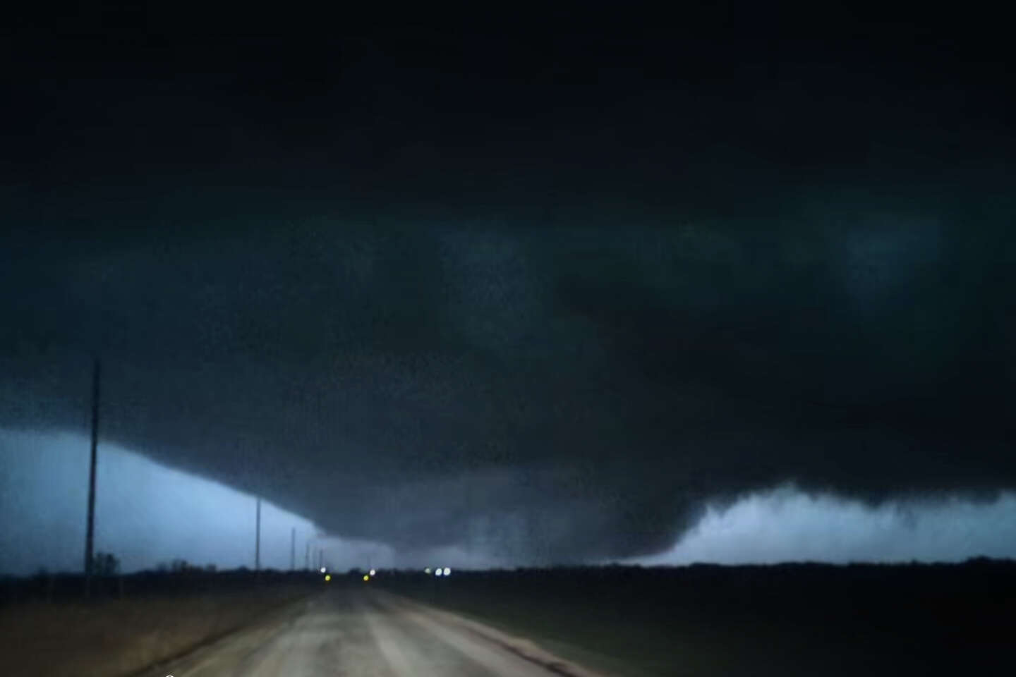 Oklahoma mom, daughter killed in 'tornado-related' crash