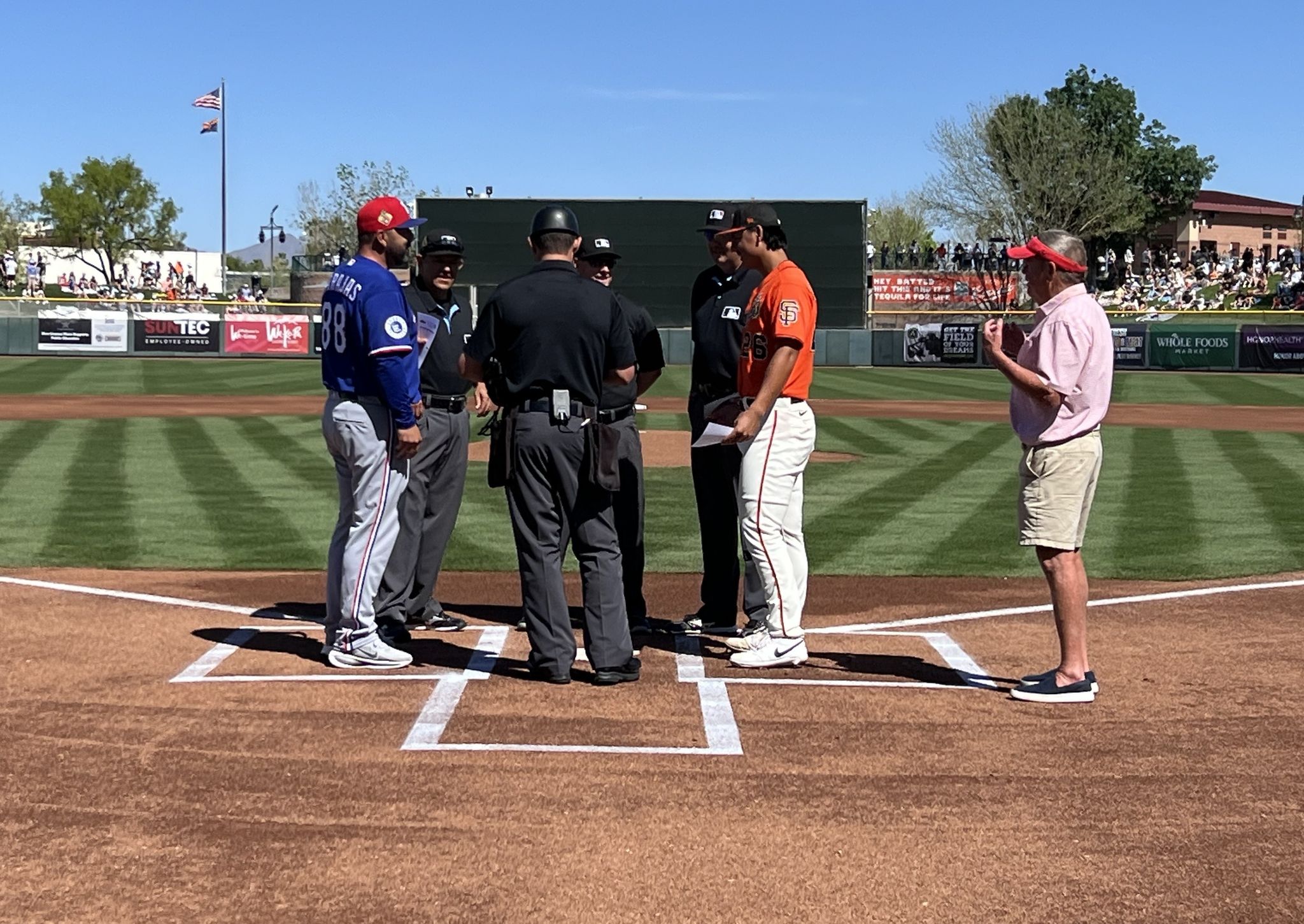 Rod Barajas gets father-son moment ahead of spring training game