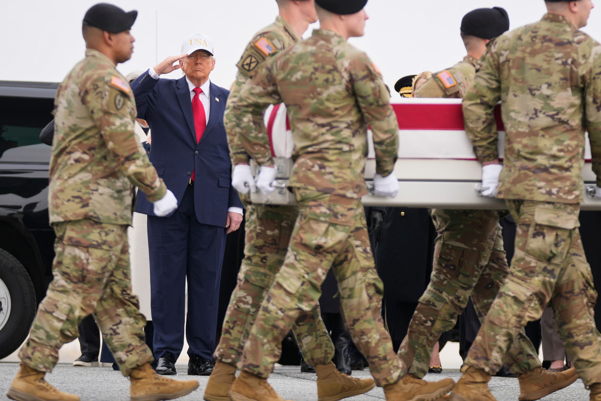 Photos show dignified transfer for 6 US soldiers killed in the war in ...