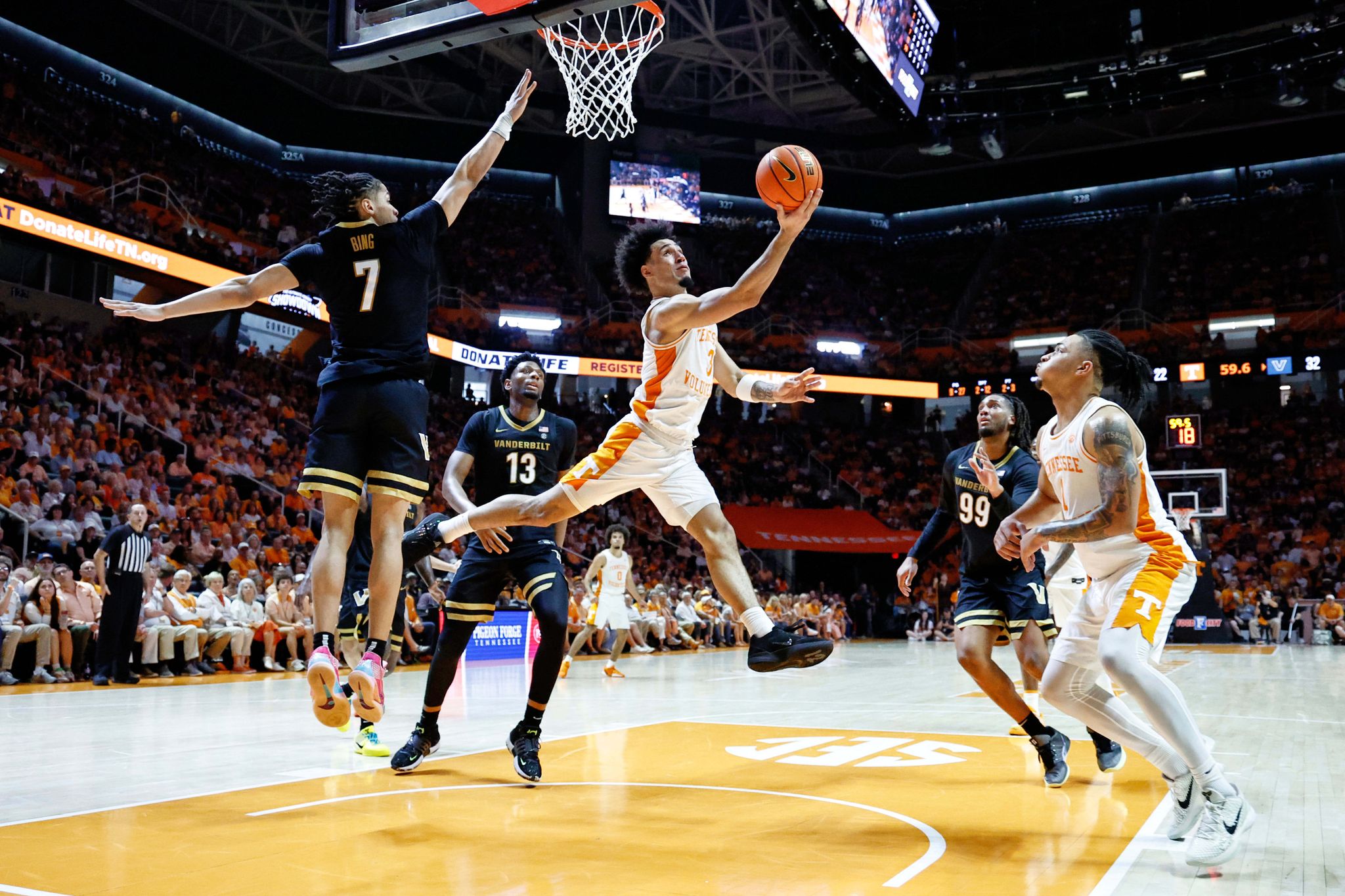 Tyler Tanner scores 25 to lead No. 24 Vanderbilt past No. 23 Tennessee ...