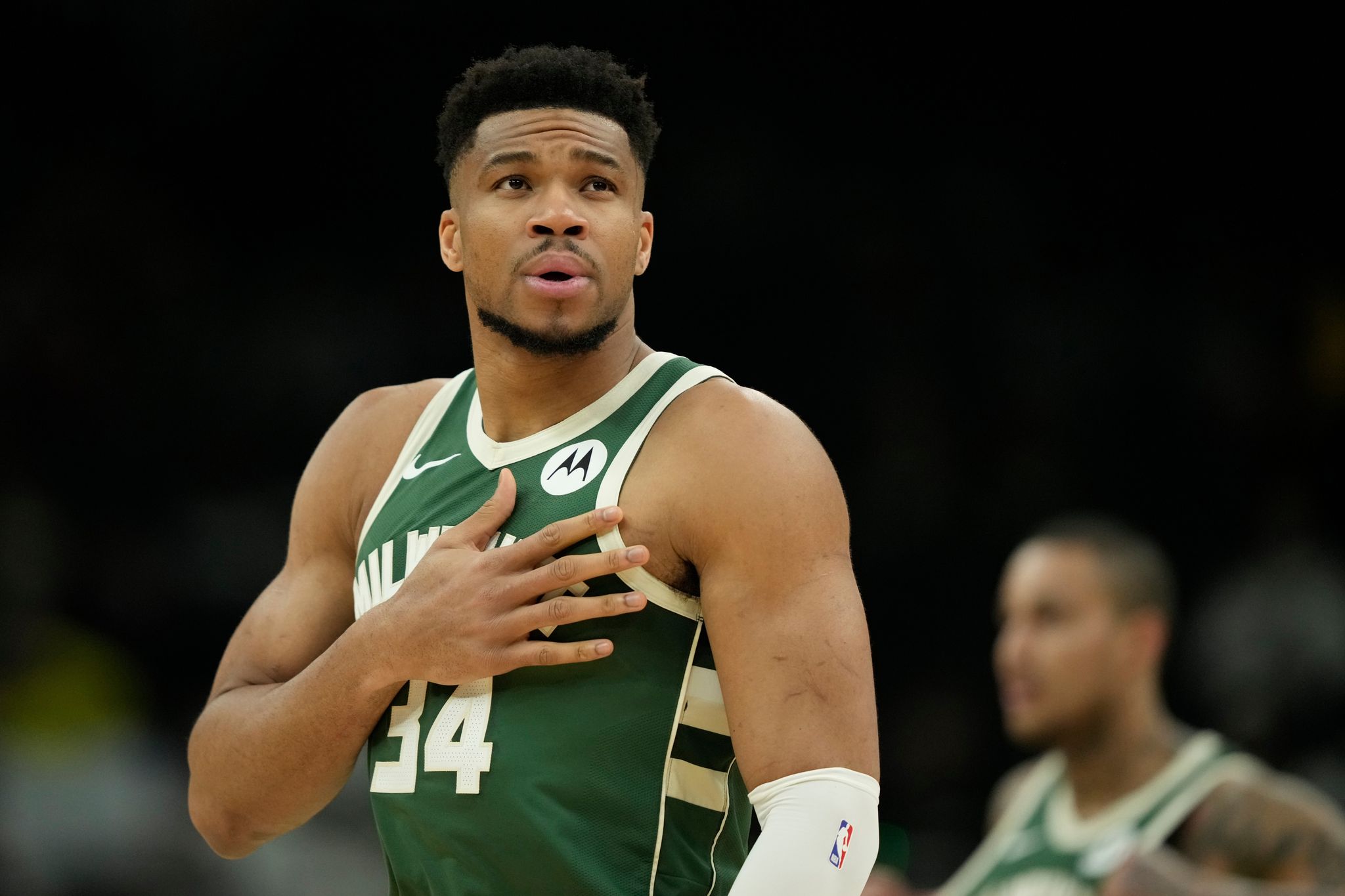 Antetokounmpo scores 27 as Bucks beat Jazz 113-99 to snap four-game skid