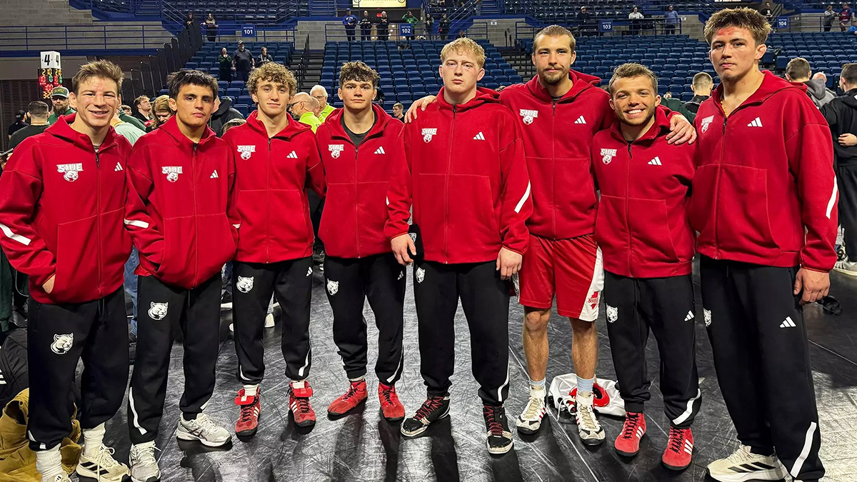 SIUE third at MAC; Tyus, Woodcock advance to NCAA Championships