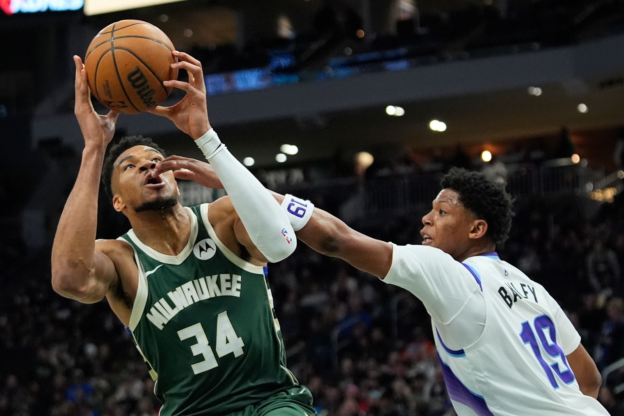 Bucks won't have Giannis Antetokounmpo available for Sunday's game with ...