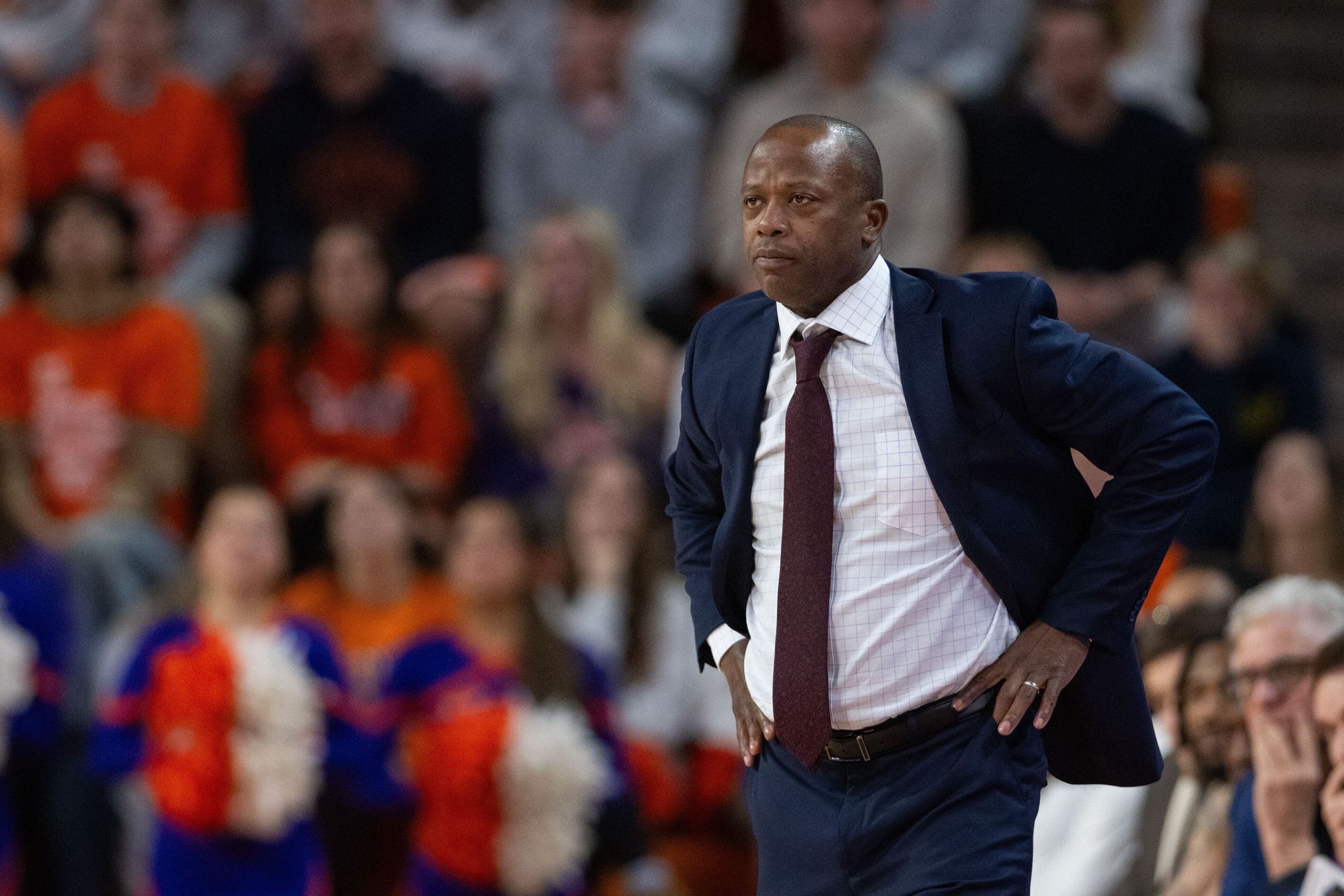 Boston College fires basketball coach Earl Grant. Eagles will seek 5th ...