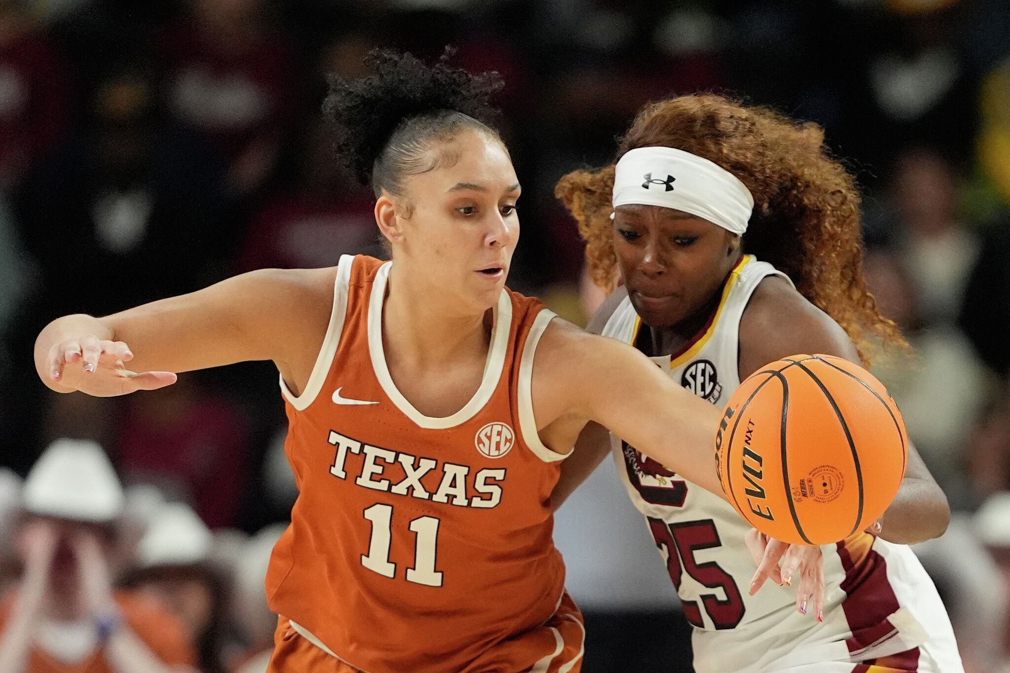 Vivi Martinez leads Texas softball to opening win vs No. 10 Nebraska
