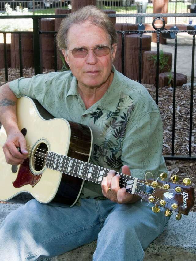 Berkeley: Legendary Vietnam War Era Rocker Country Joe Mcdonald Dies At 84