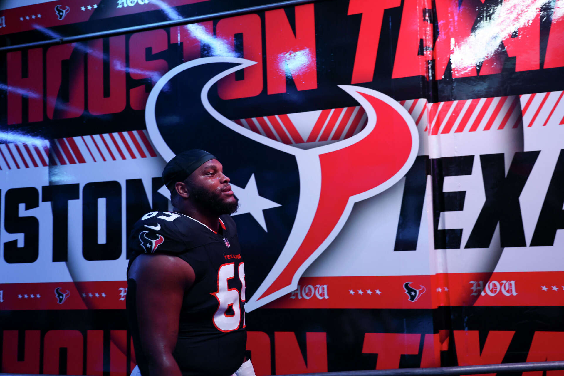 Texans commit $37.5M to Ingram as huge offensive line rebuild begins