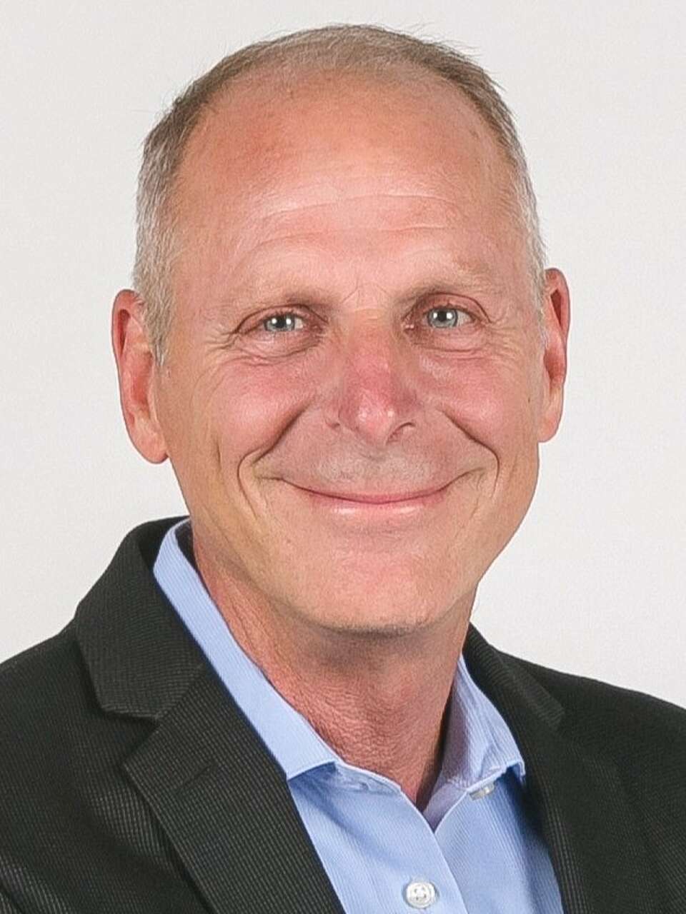 Illinois 13th GOP primary: Jeff Wilson, Joshua Loyd outline agendas