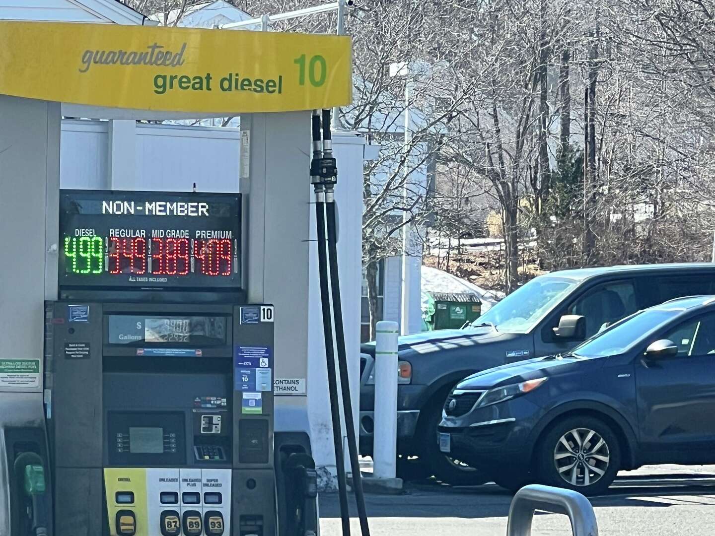 Connecticut gas prices spike by more than 40 cents per gallon