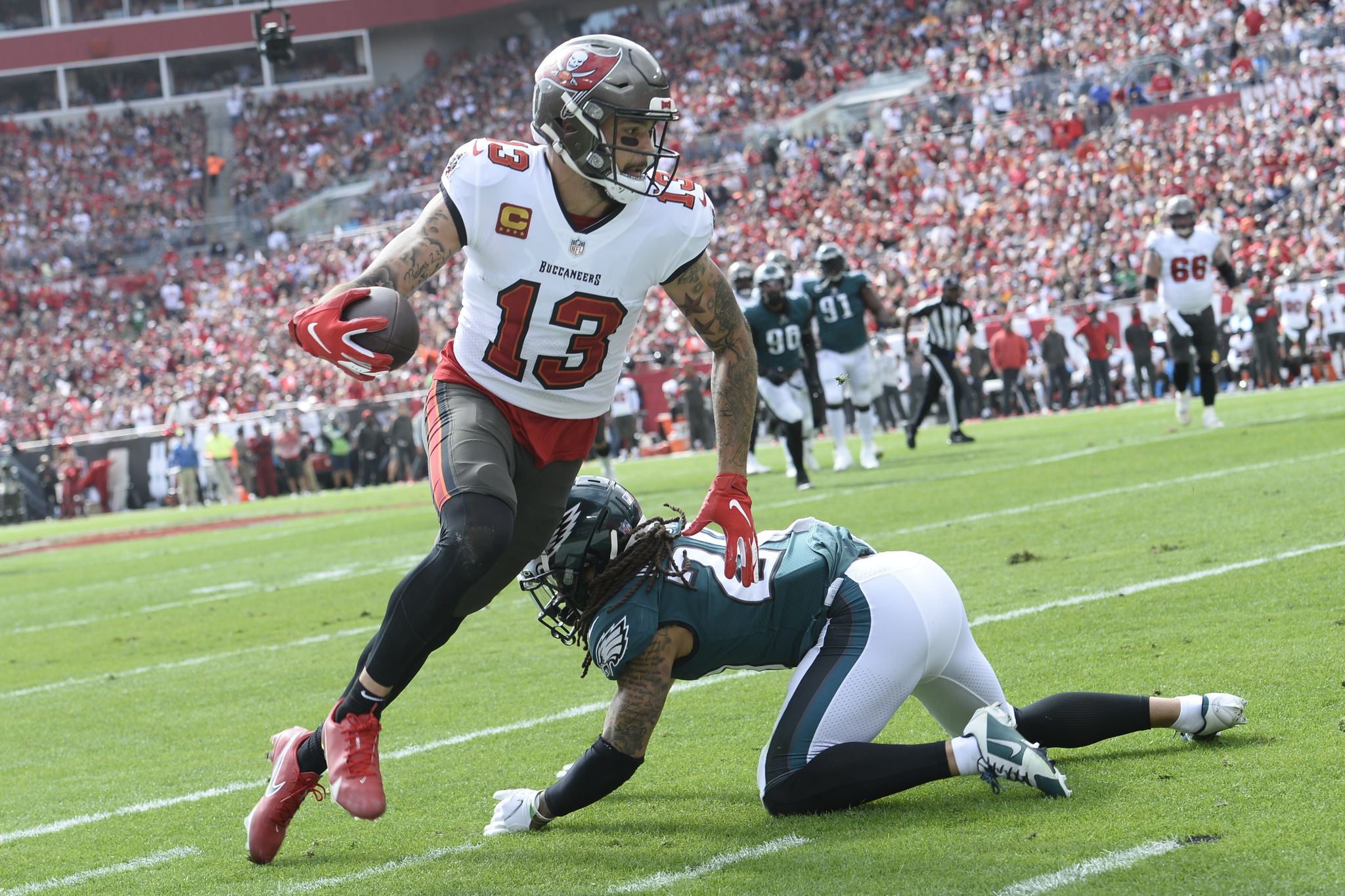 49ers signing Mike Evans to 3-year deal to shore up WR unit