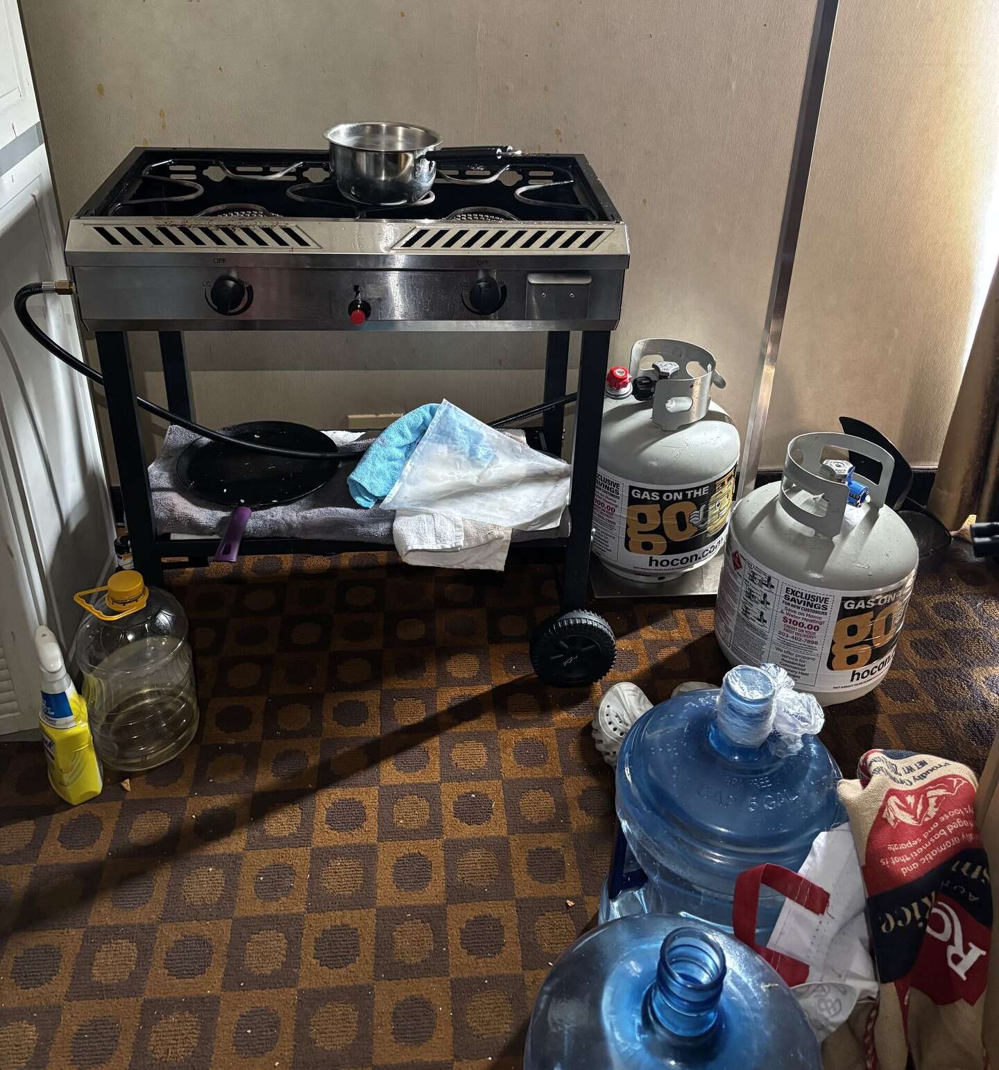 Conditions 'disgusting' at condemned Windsor Locks hotel: Officials