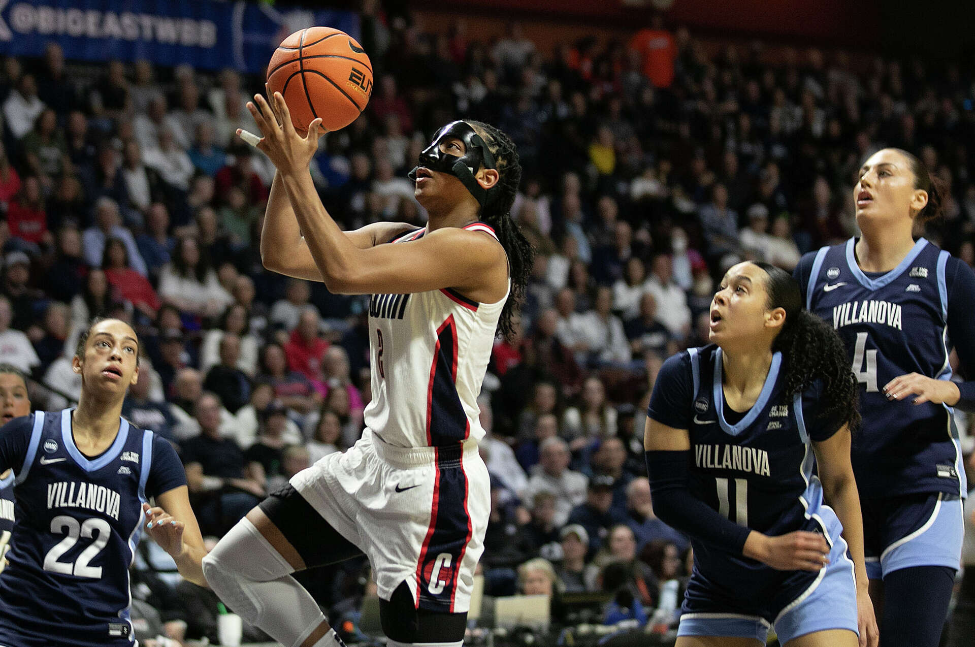 UConn women beat Villanova for Big East Tournament title