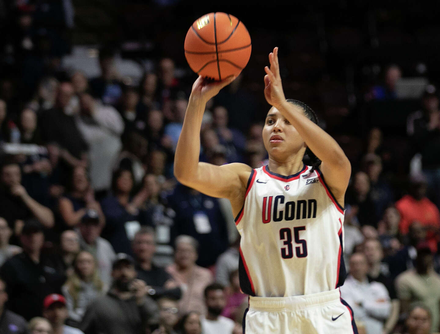 UConn's Azzi Fudd finalist for Ann Meyers Drysdale Award
