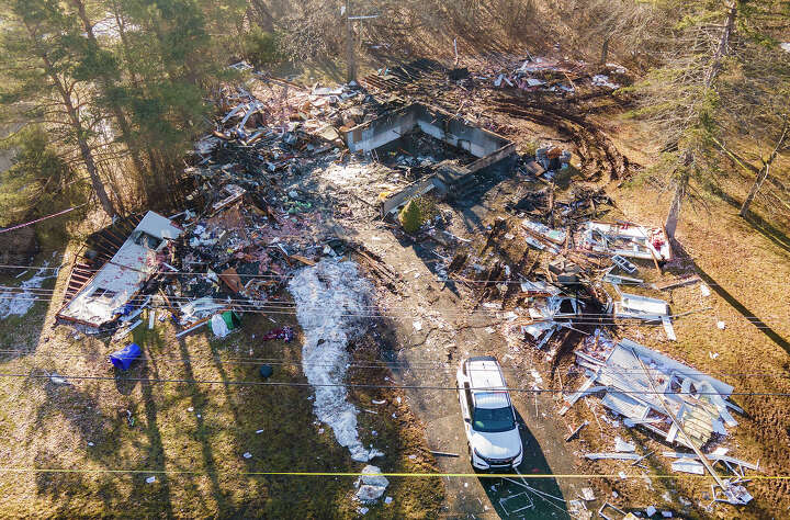 Deadly Bloomfield house explosion 'felt like an earthquake': Neighbor