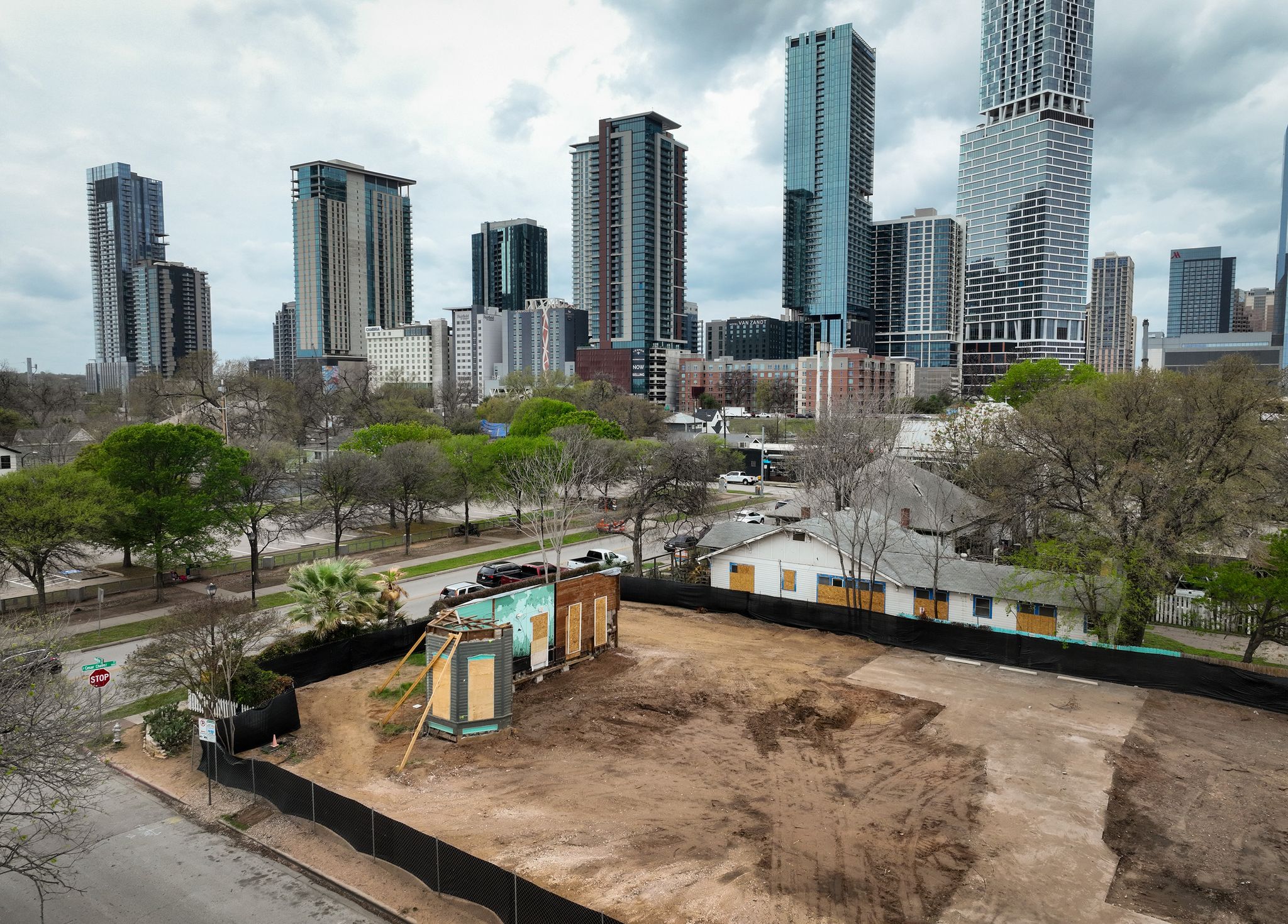 Cenote house demolition on East Cesar Chavez in Austin | Photos