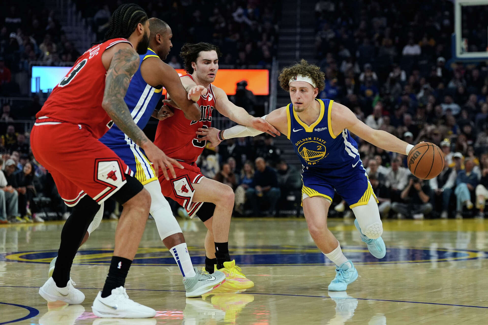 Warriors under .500 for first time in months after OT loss to Bulls