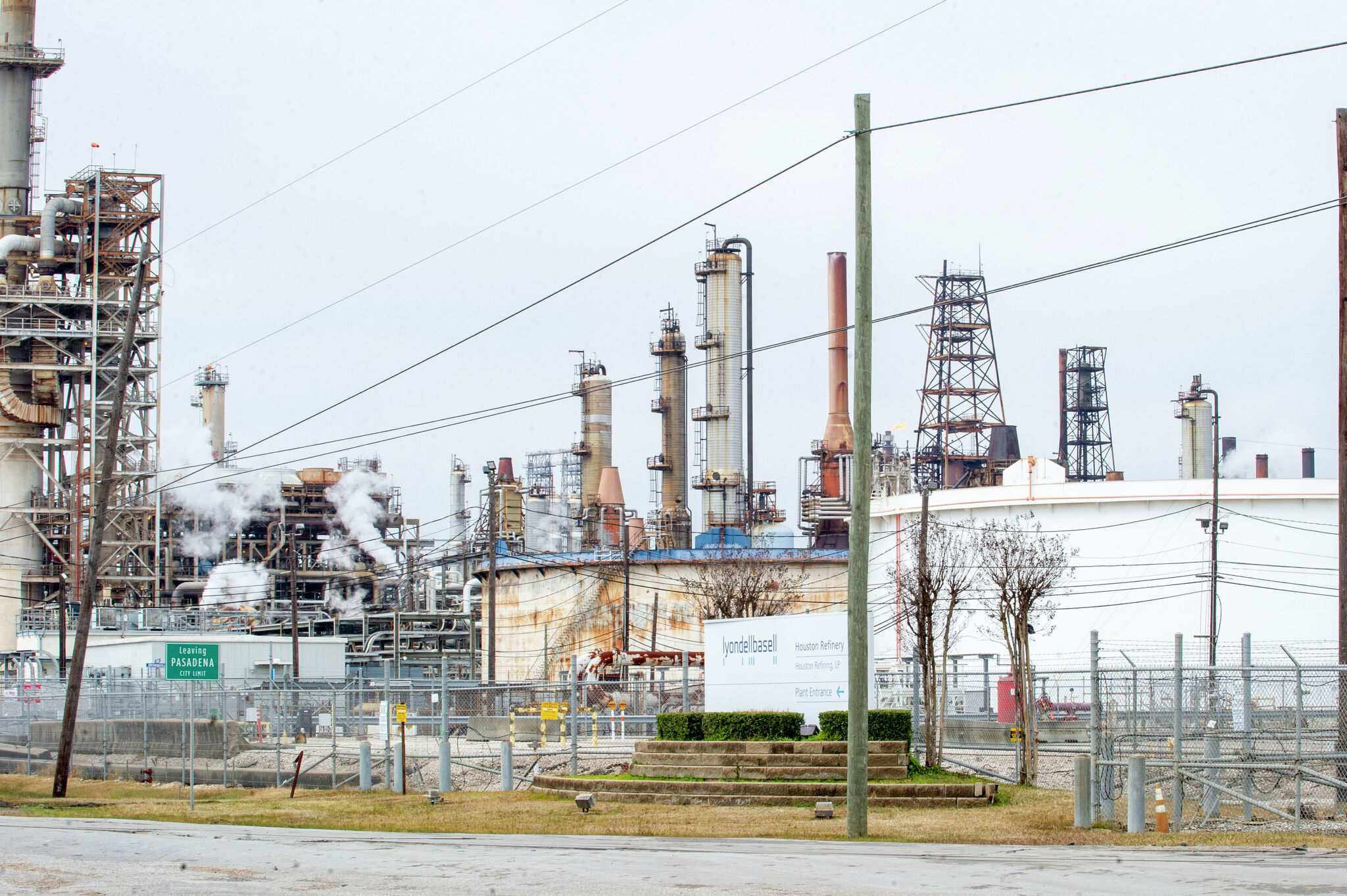Trump touts massive Texas refinery project planned for South Texas
