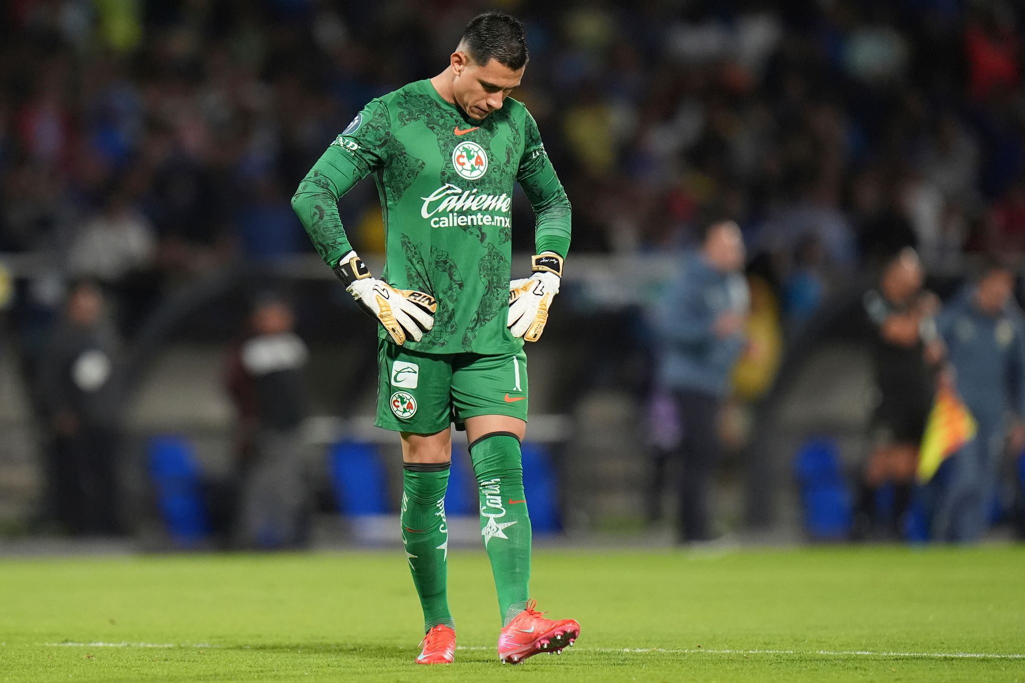 Mexico goalkeeper Luis Angel Malagon tears Achilles and will miss World Cup