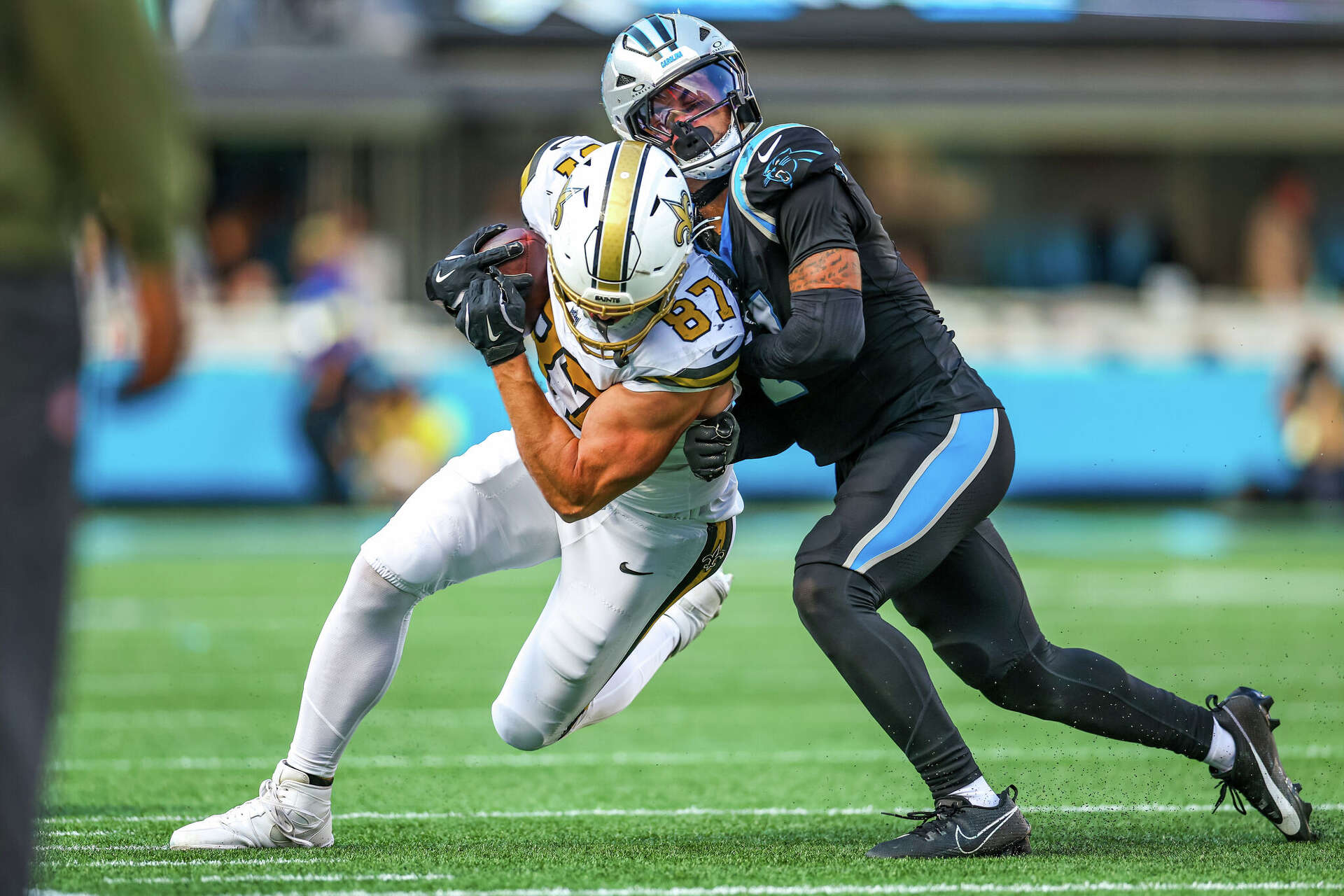 Houston Texans: Foster Moreau is a new tight end