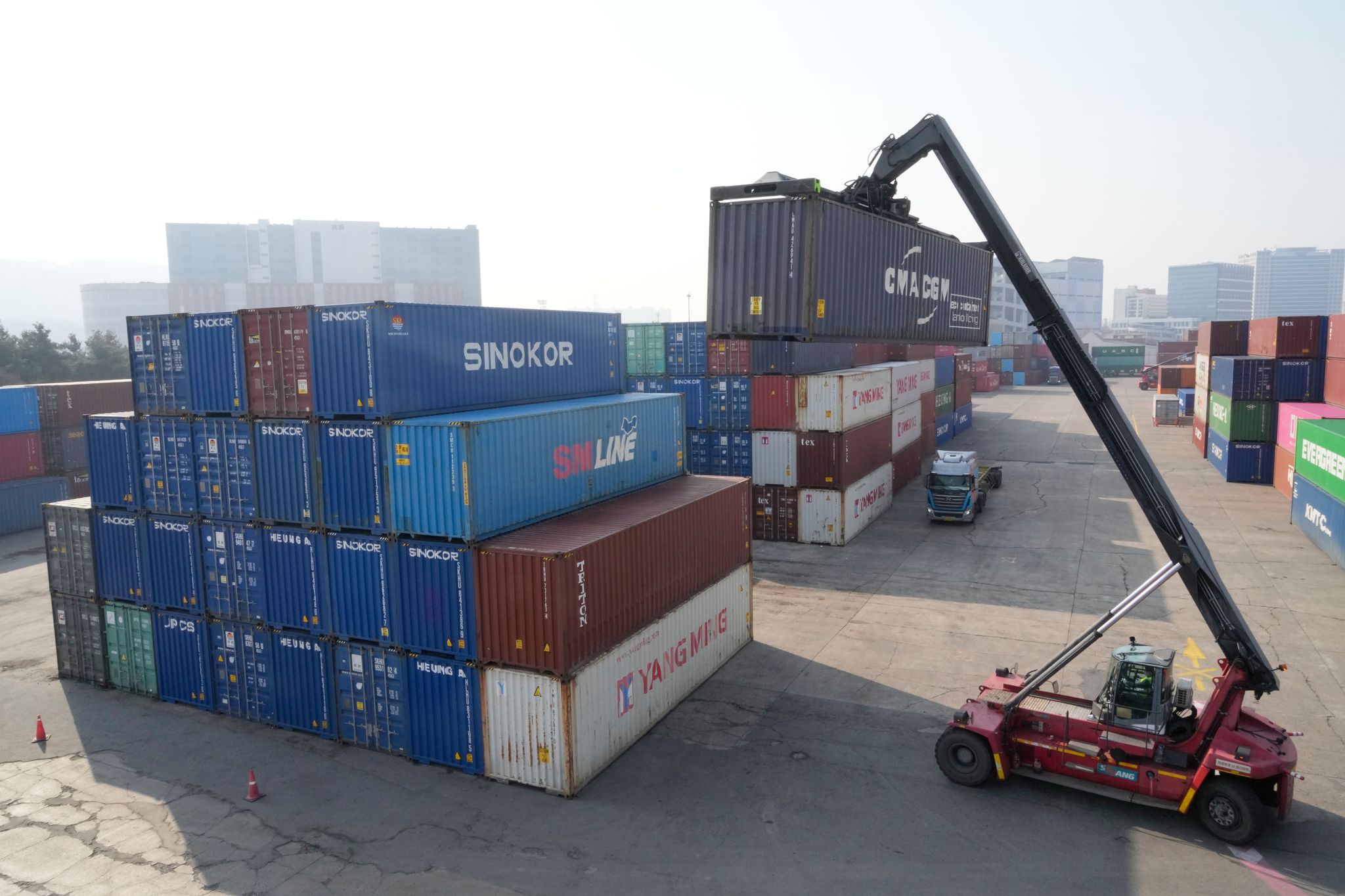 Trump seeks to close $1.6 trillion revenue gap with raft of new tariffs