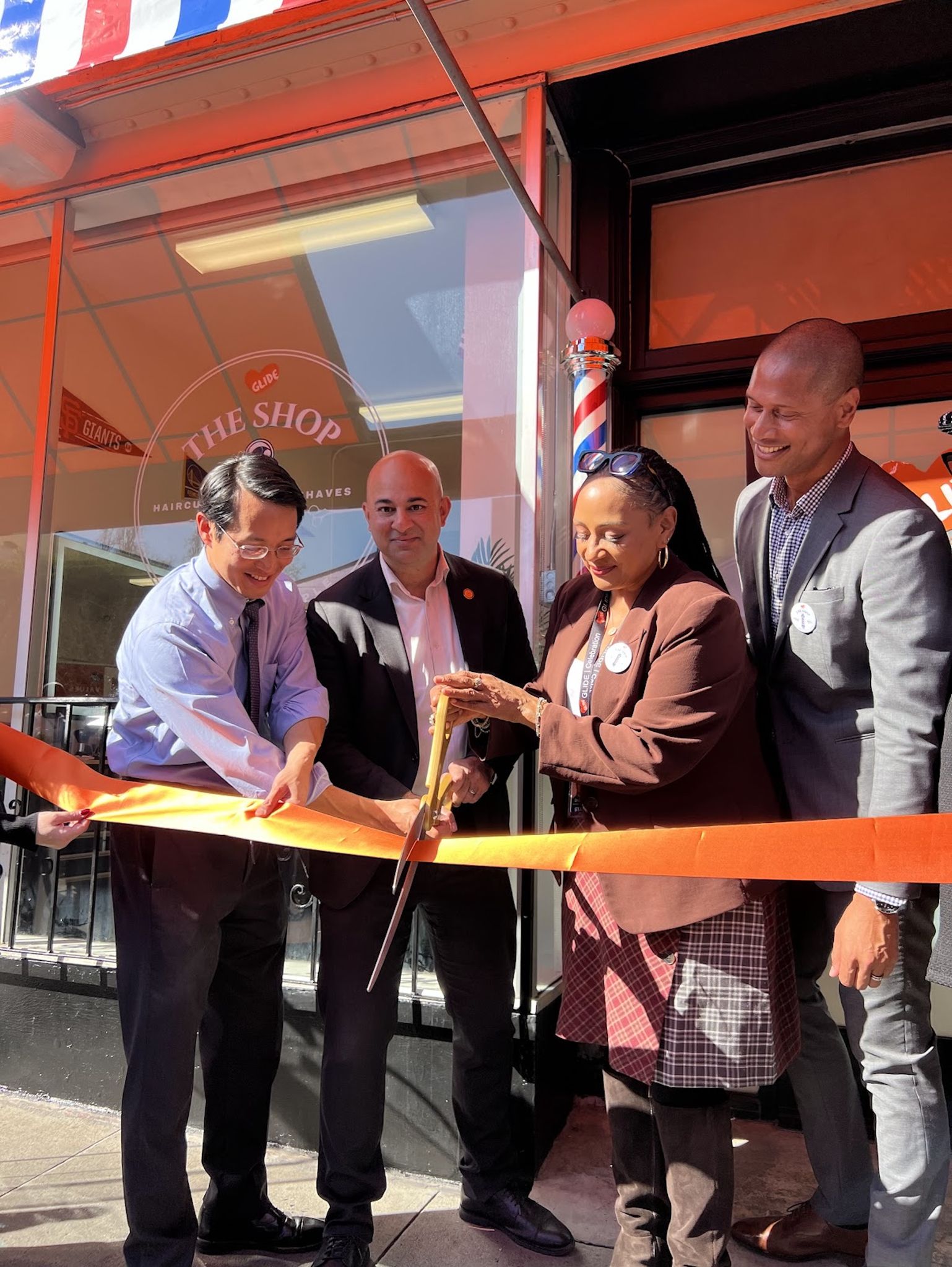 SF: Free Community Barber Shop Launches In Tenderloin To Provide Cuts ...