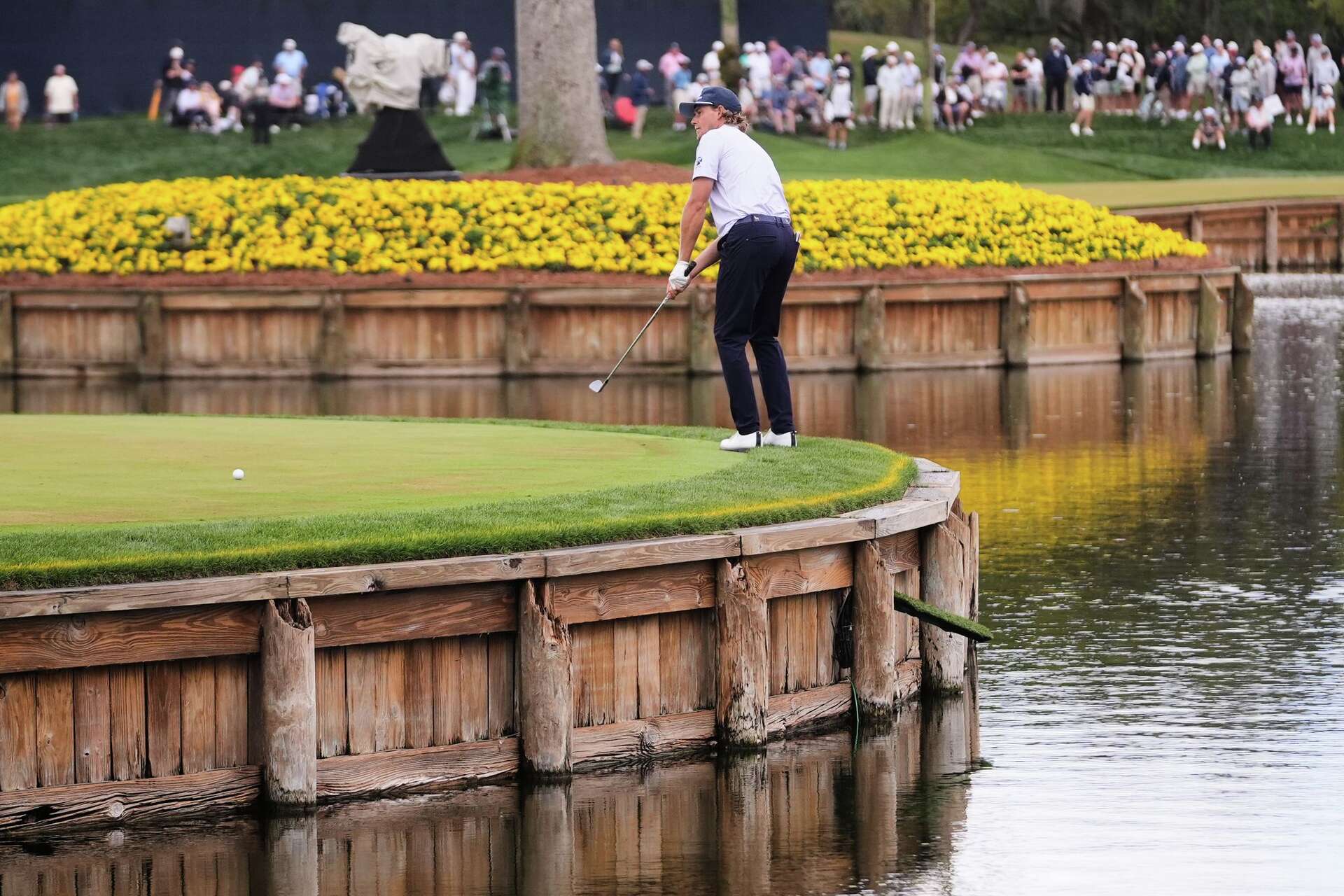 Smotherman among handful tied for lead at Players Championship