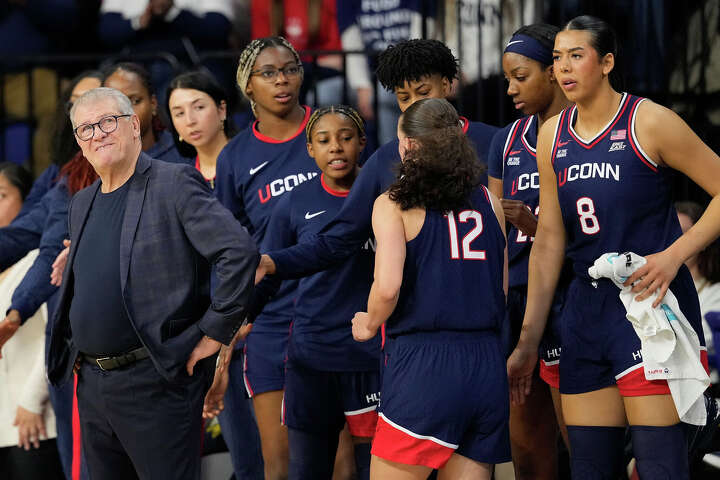 Why Geno Auriemma calls UConn women’s team a ‘weird bunch’