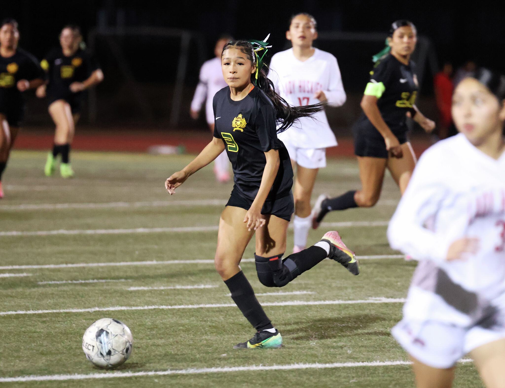 Nixon's Alexa Ruiz, Alexander's Marlen Blanquet lead district awards
