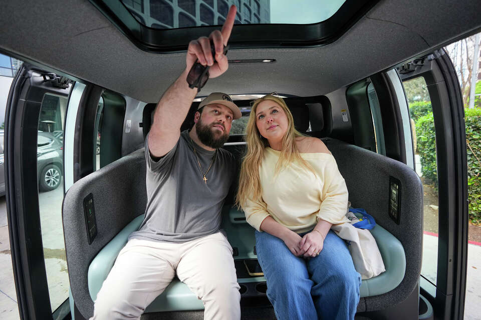 Amazon's Zoox to begin robotaxi testing in Austin