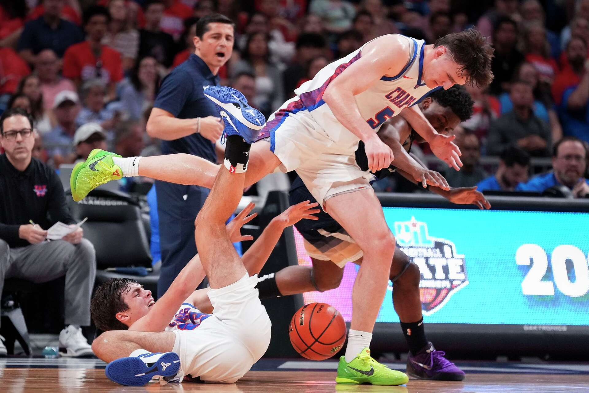 Little Elm defense shuts down Westlake for 1st state title
