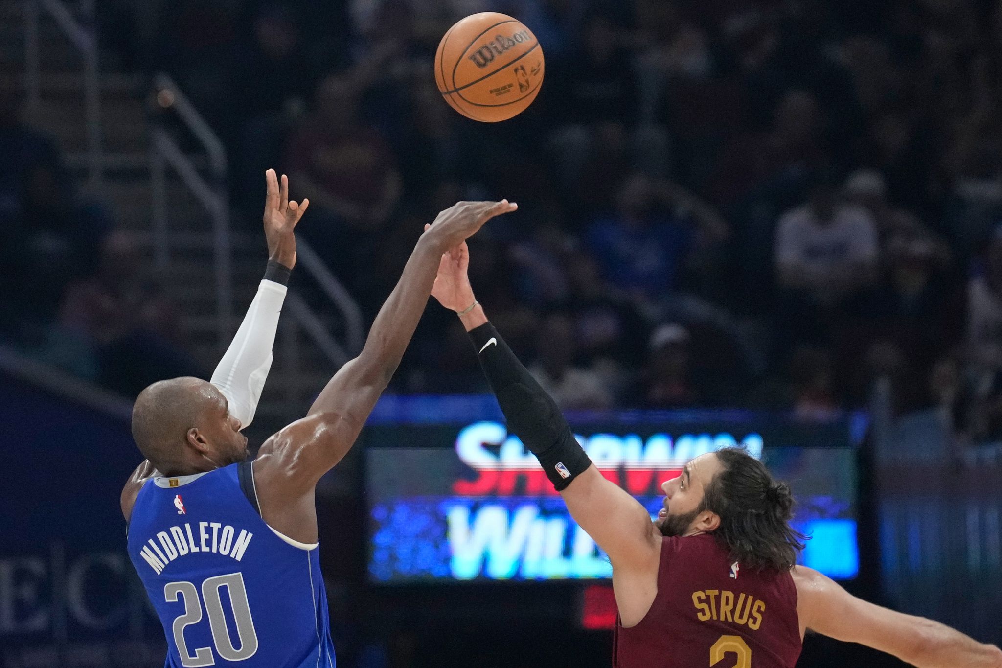 Mavericks bounce back with 130-120 victory over Cavaliers after being ...